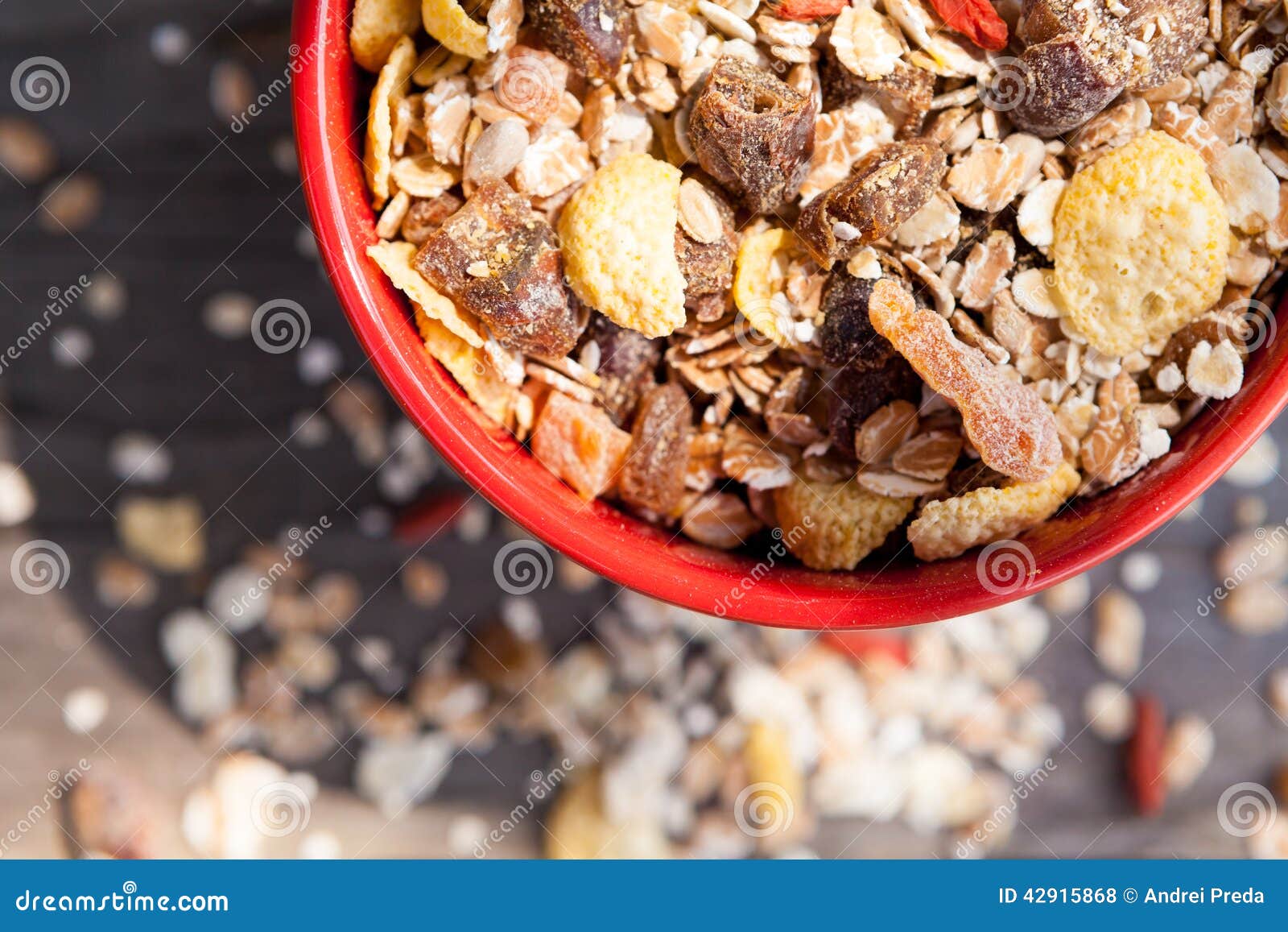 Musli photo stock. Image du sain, glace, lifestyle, fibre - 42915868
