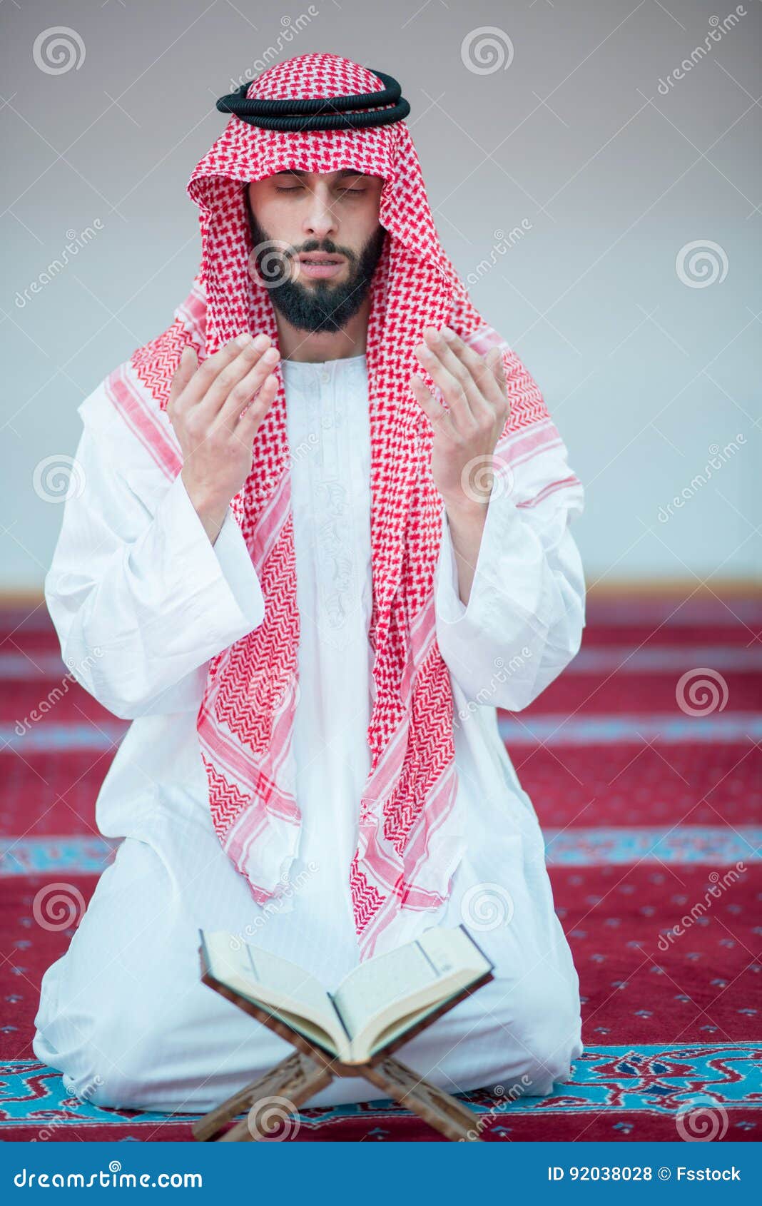 Muslim Arabic man praying stock photo. Image of hands - 92038028