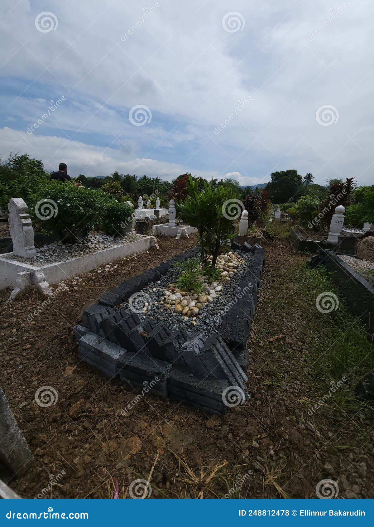 Muslim Graveyard with Minimalist Design. Stock Photo - Image of muslim ...