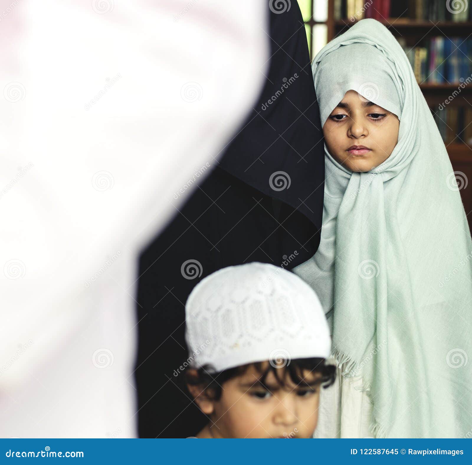 Muslim kids at the mosque stock image. Image of design - 122587645