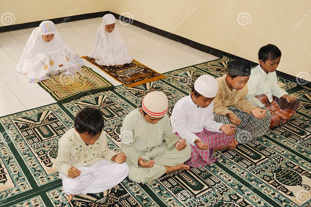 Muslim Kids Praying stock image. Image of siblings, religion - 7626463