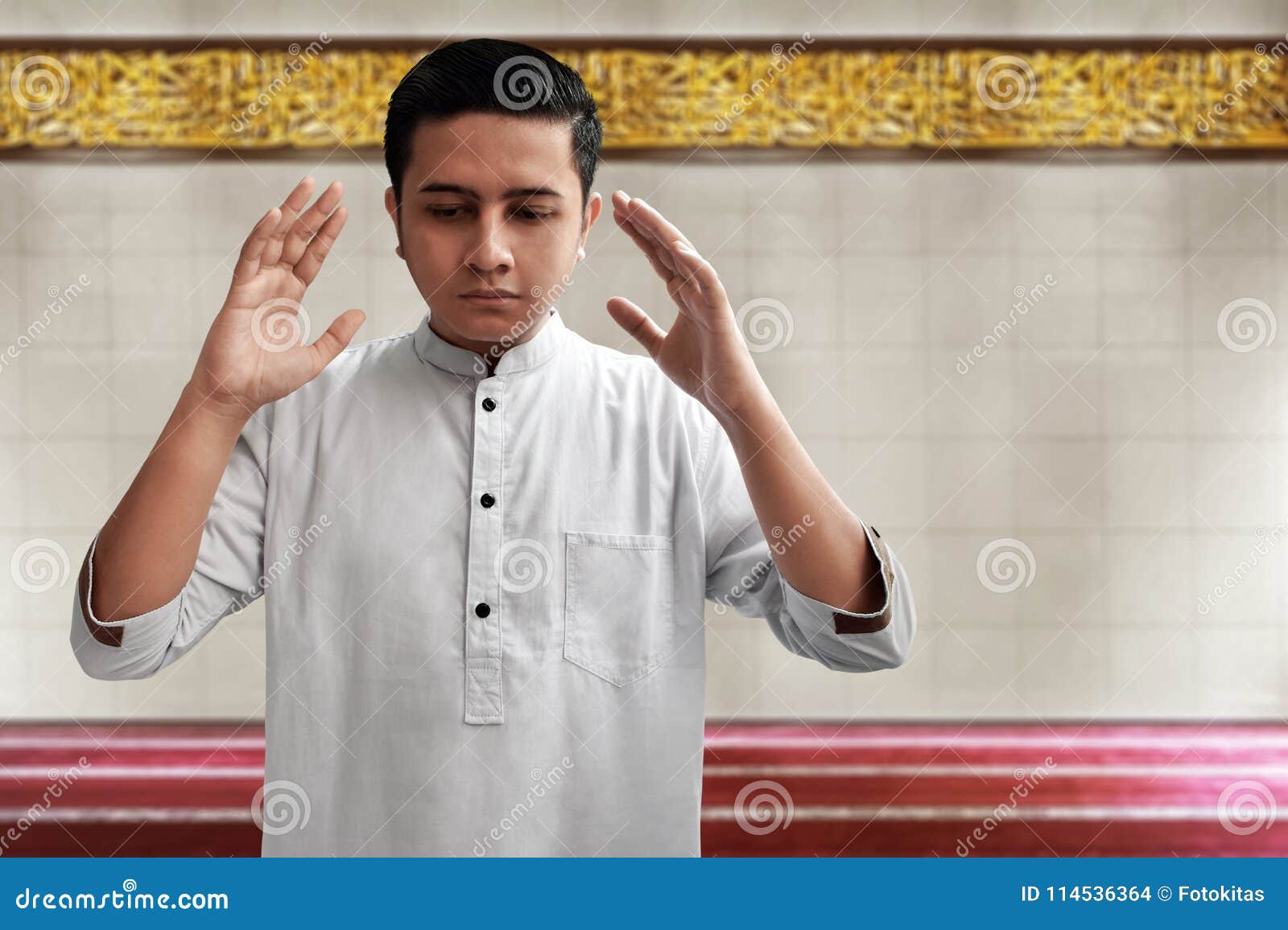 Muslim man pray in mosque stock photo. Image of arabic - 114536364