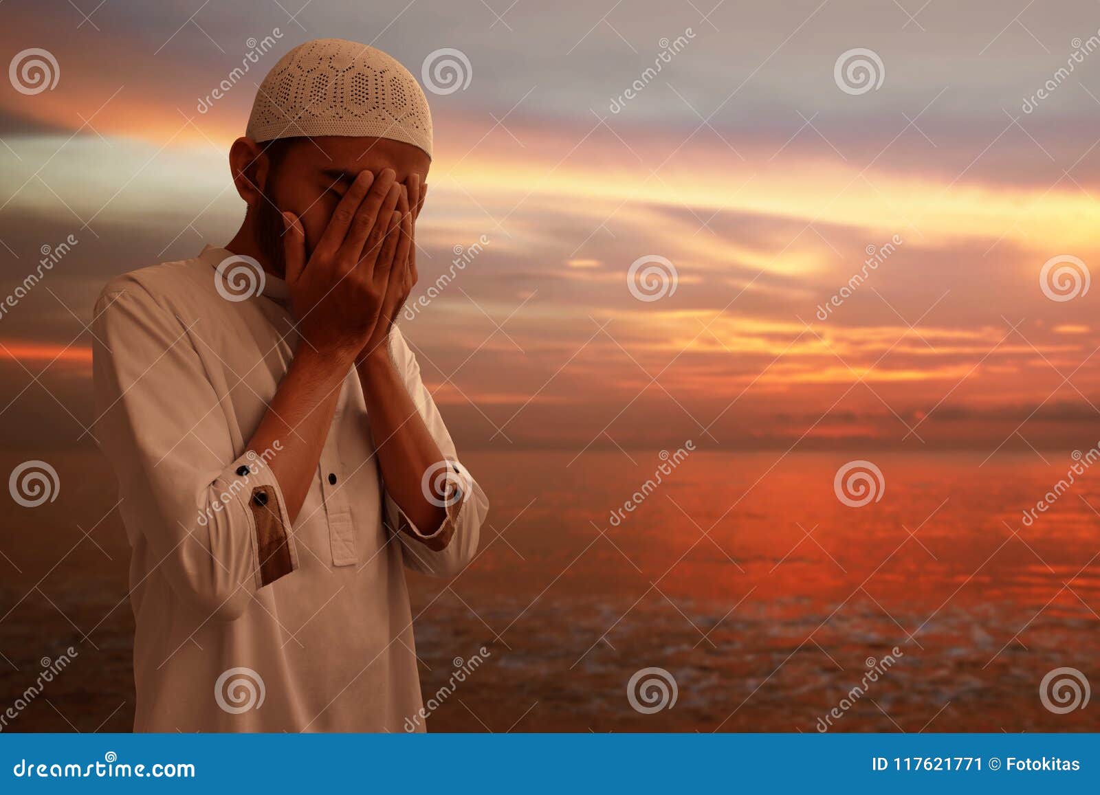 Muslim man pray at sunset stock image. Image of belief - 117621771