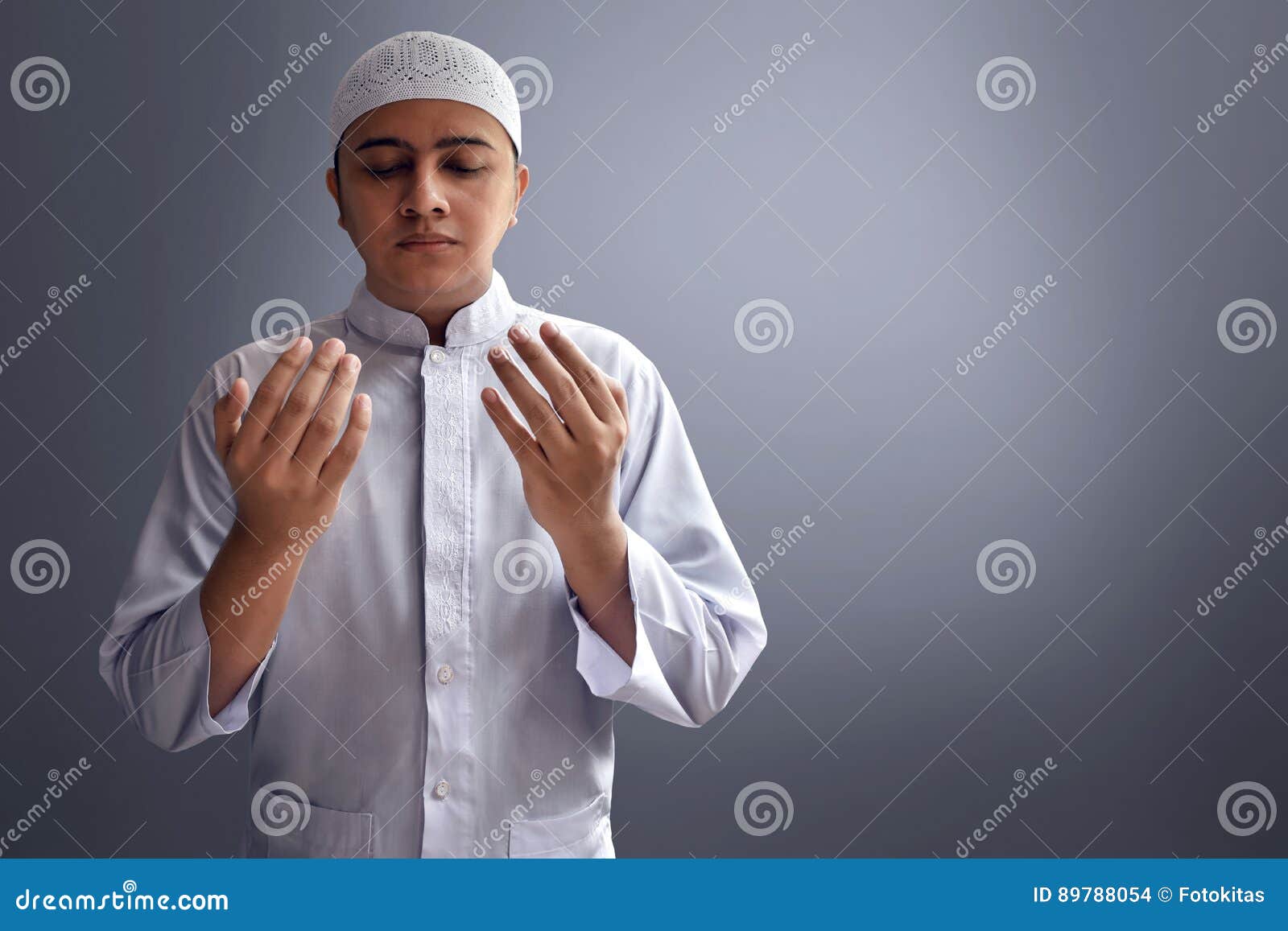 Muslim man praying stock photo. Image of culture, holy - 89788054