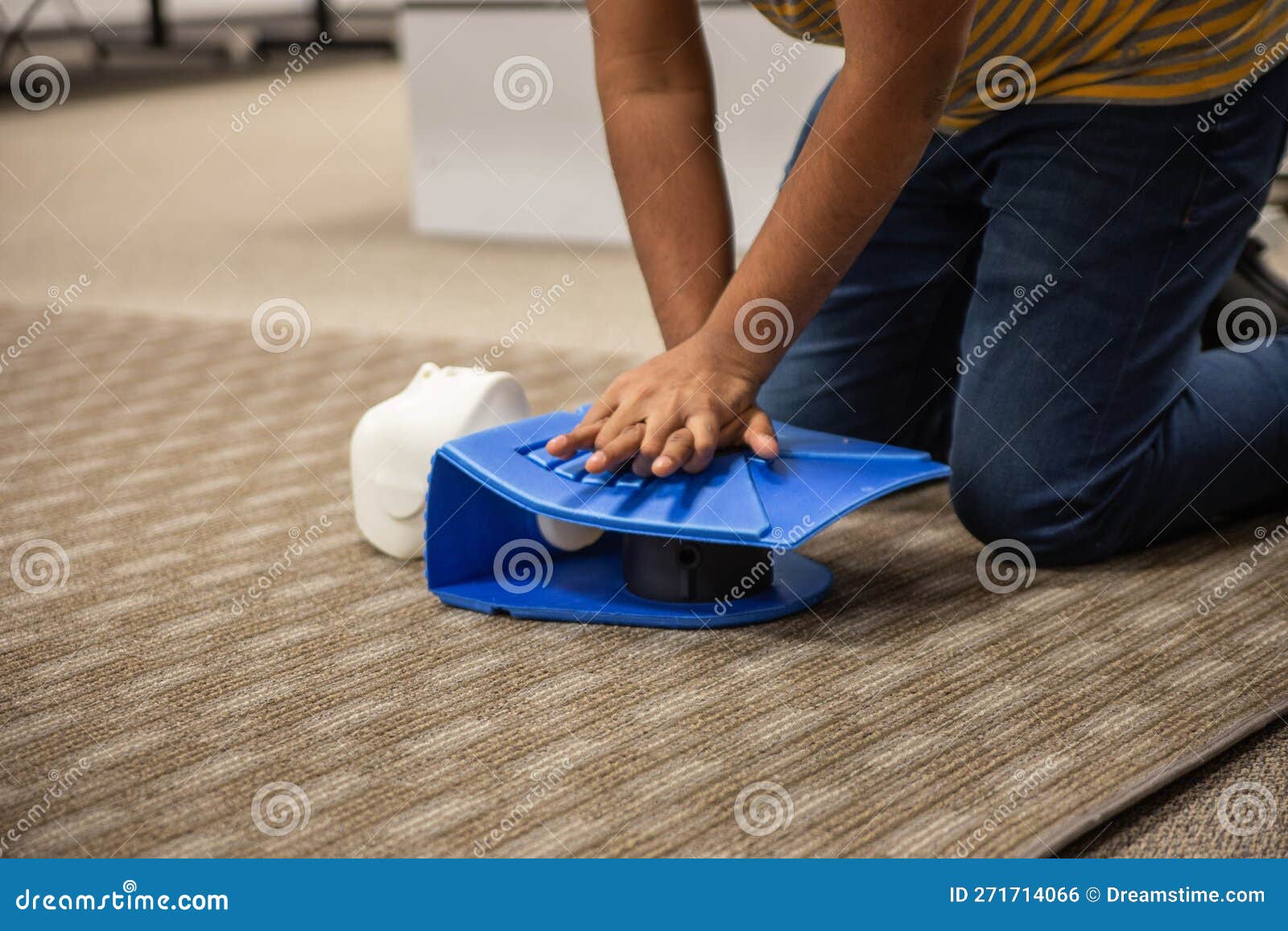 Muslim Trainees Taking Cpr Class and First Aid Stock Photo - Image of ...