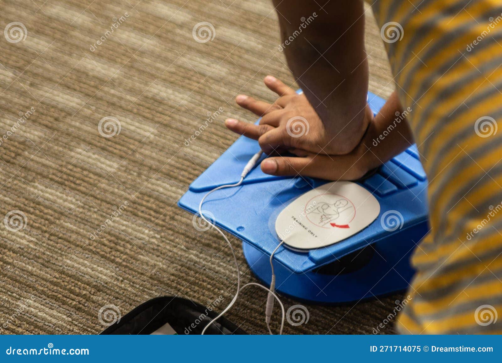 Muslim Trainees Taking Cpr Class and First Aid Stock Image - Image of ...