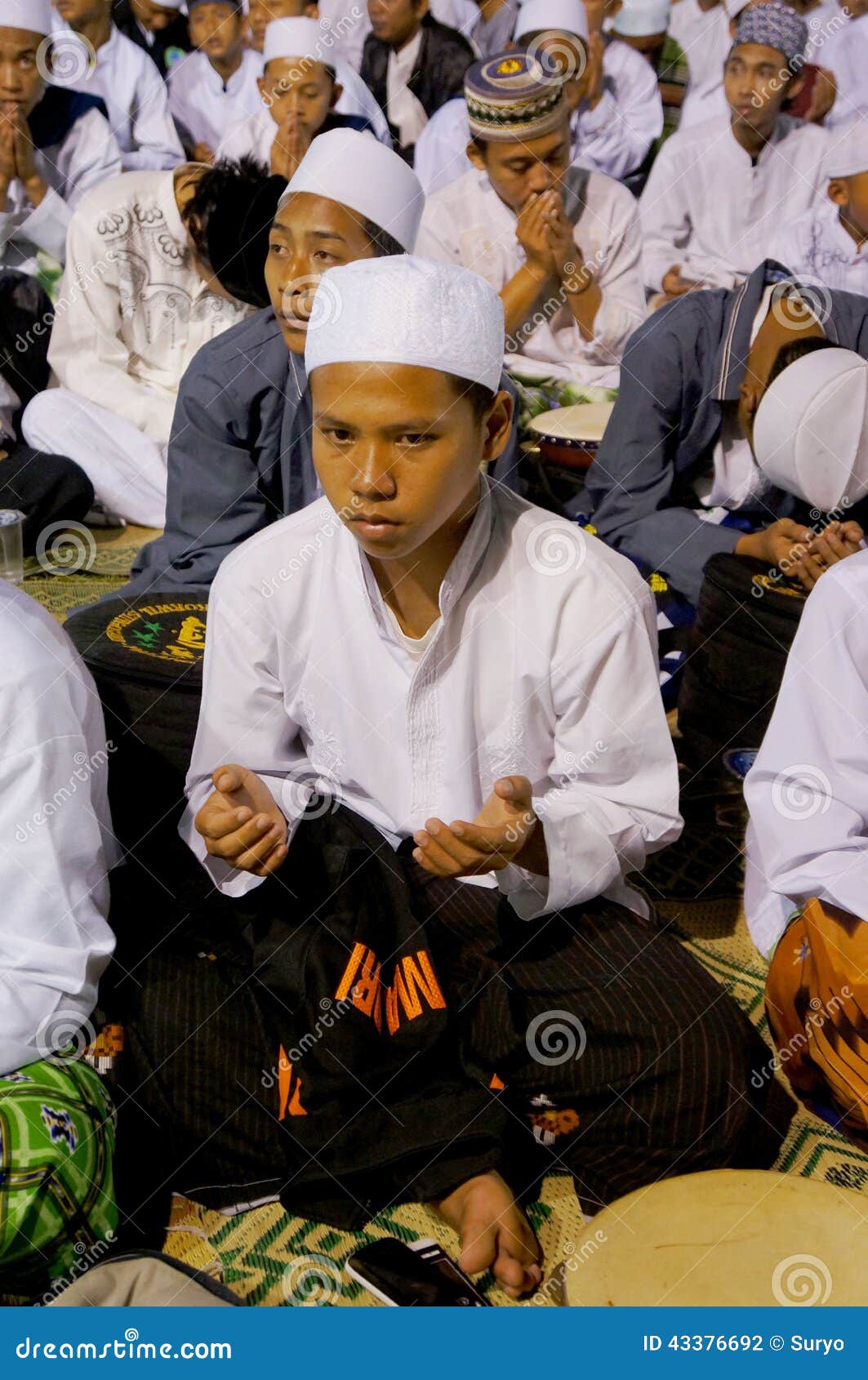Muslim prayer editorial photography. Image of gather - 43376692