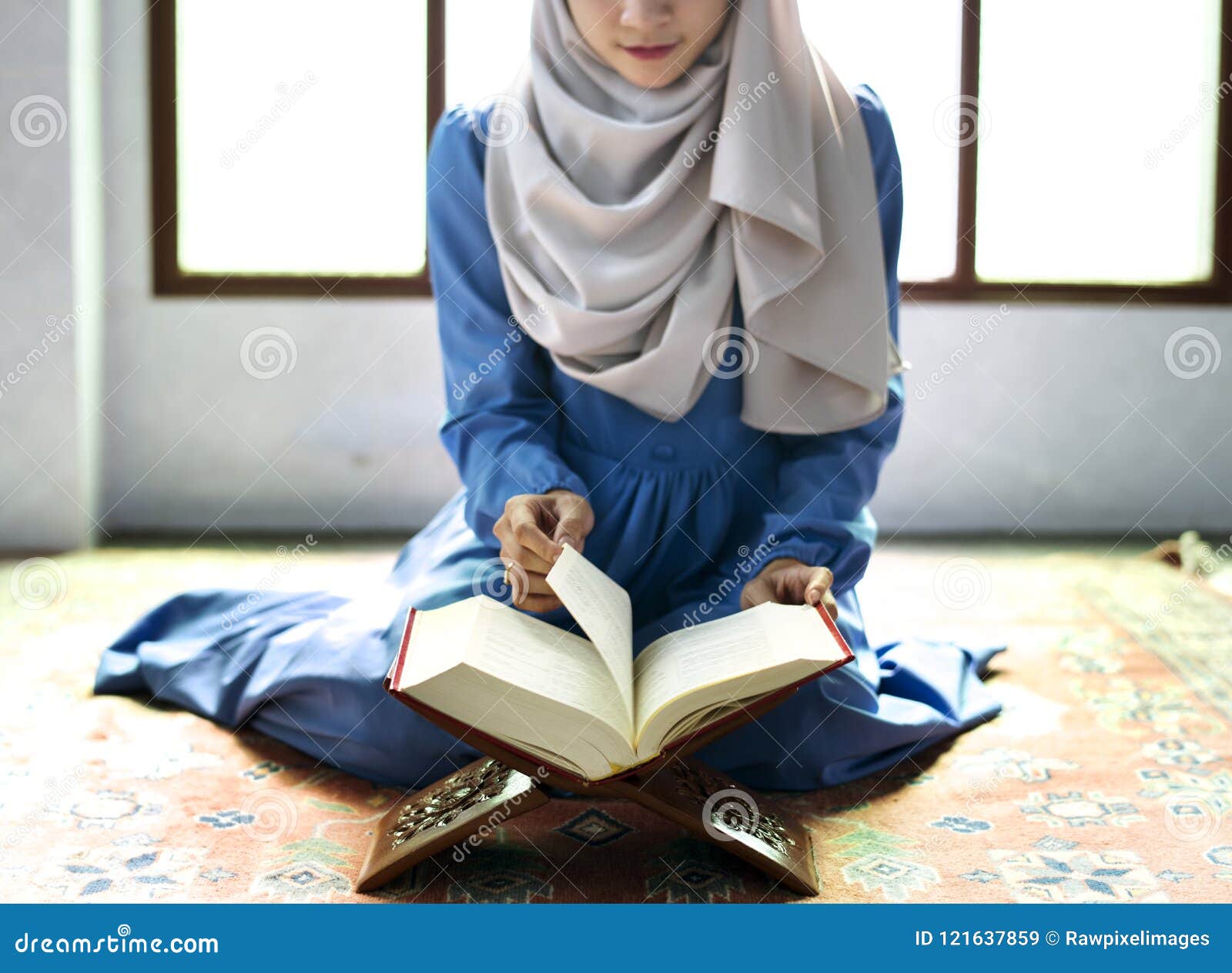 Muslim Woman Reading from the Quran Stock Image - Image of quran ...