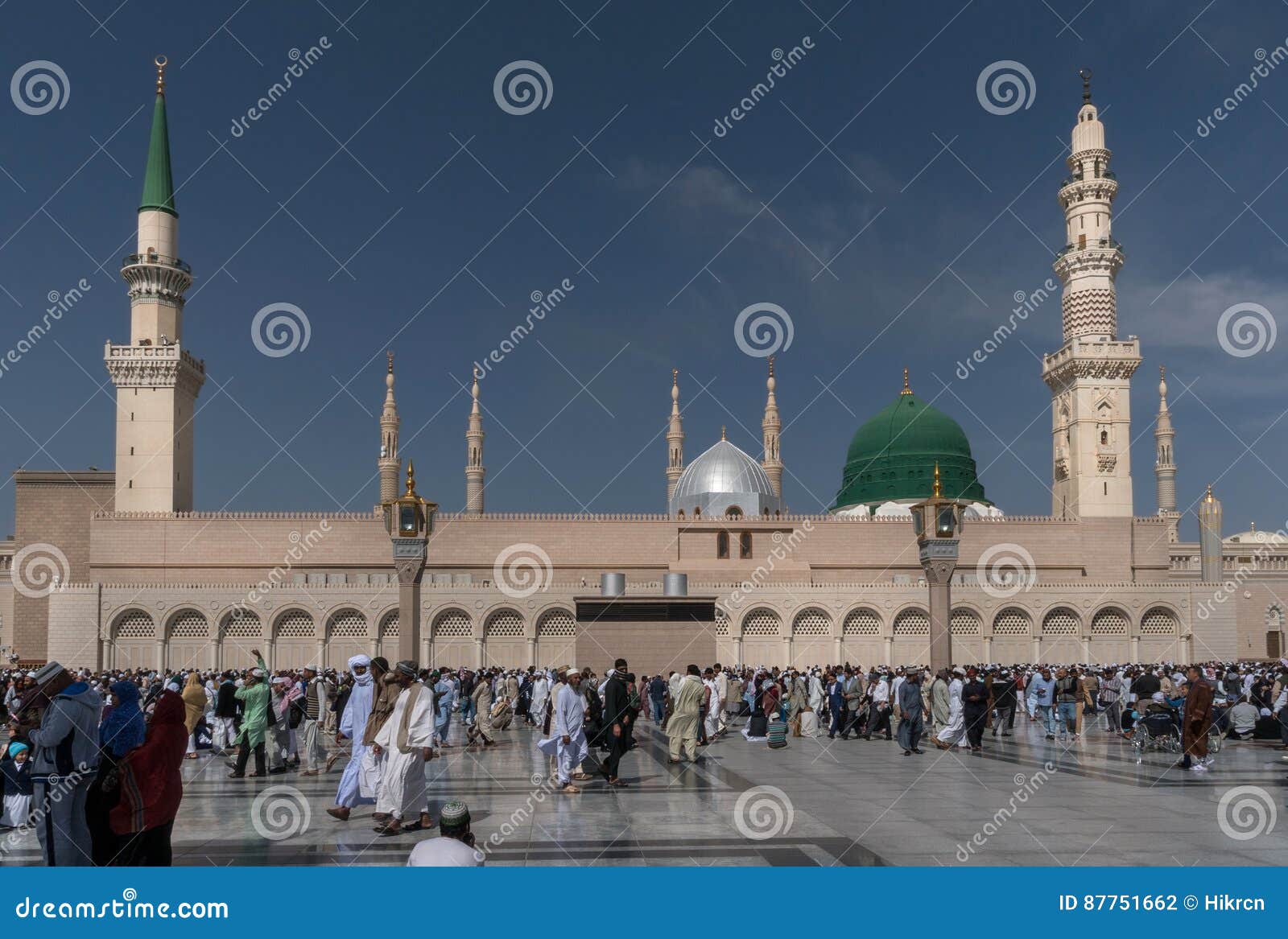 Muslims Gathered For Worship Nabawi Mosque, Medina, Saudi Arabia ... Muslims Gathered For Worship Nabawi Mosque, Medina, Saudi Arabia ...