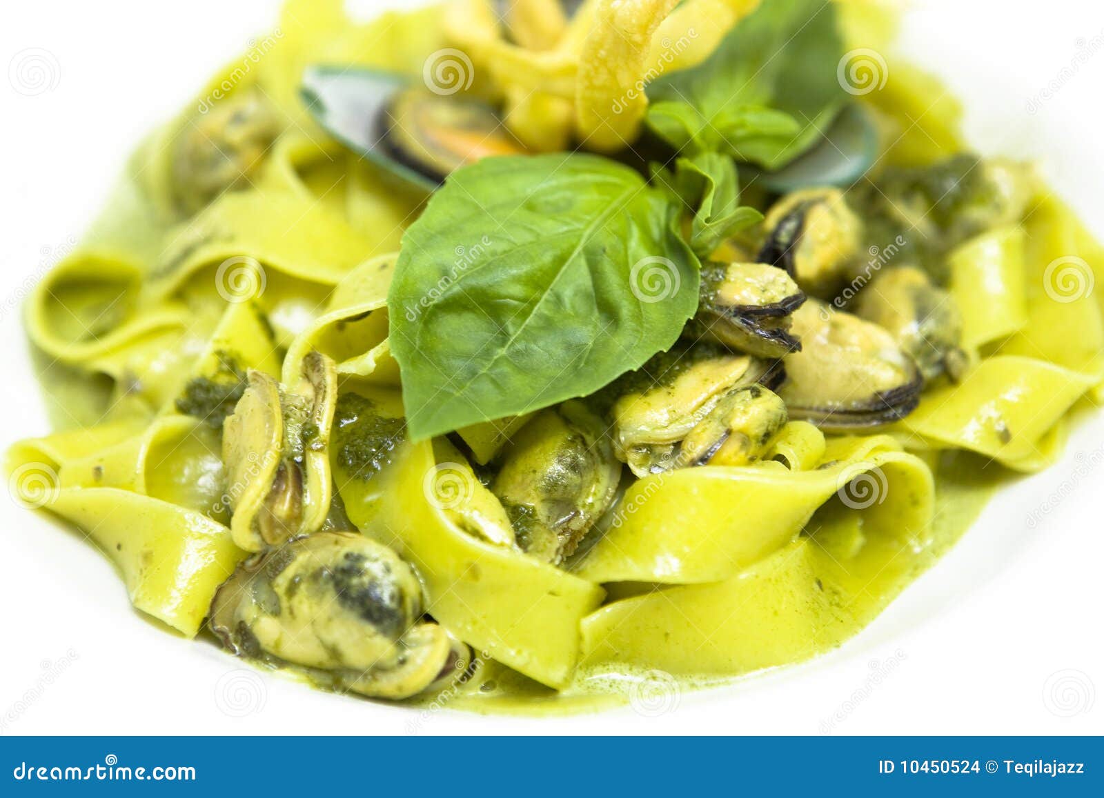 Mussel Pasta stock photo. Image of white, mussel, restaurant - 10450524