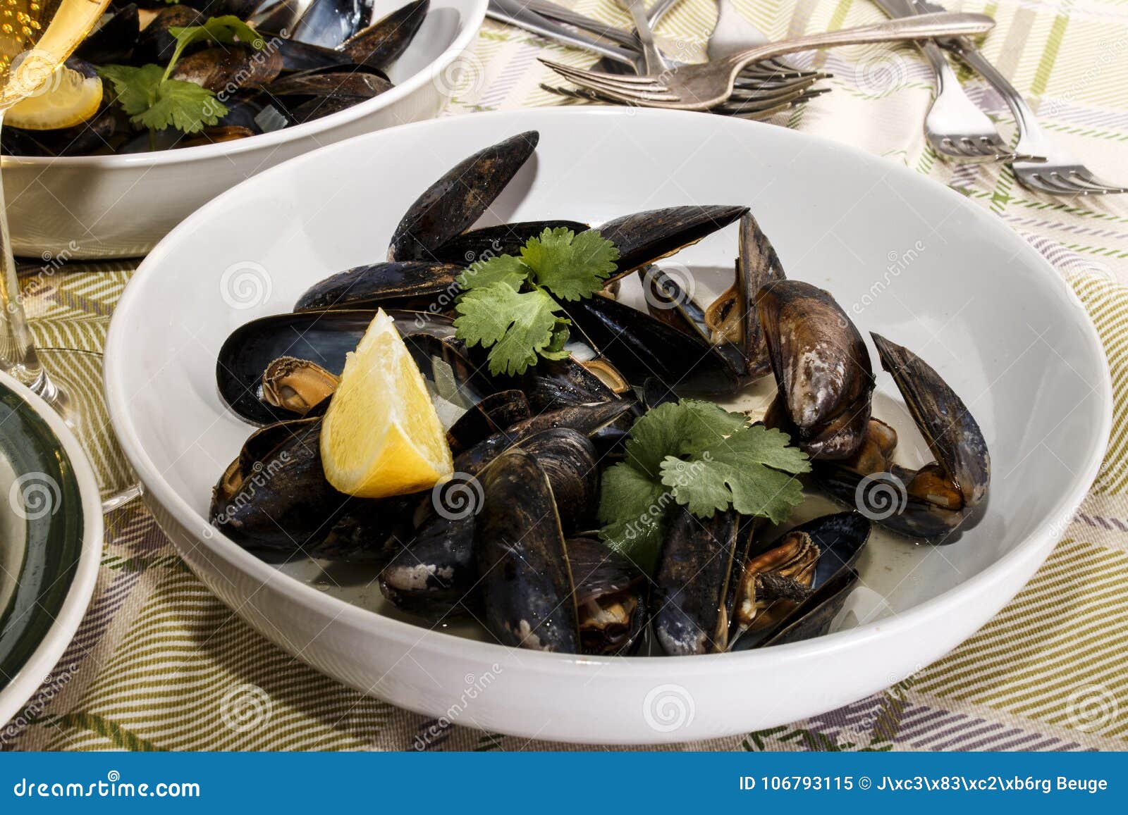 Mussel with White Wine Sauce in a Deep Plate Stock Image - Image of ...