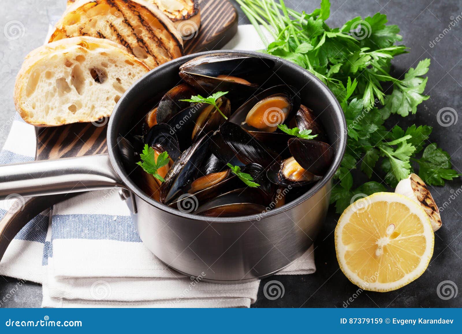 Mussels and bread toasts stock image. Image of mollusk - 87379159