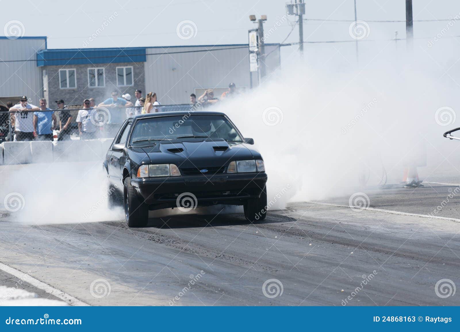 Mustang burn out editorial stock photo. Image of outdoors - 24868163