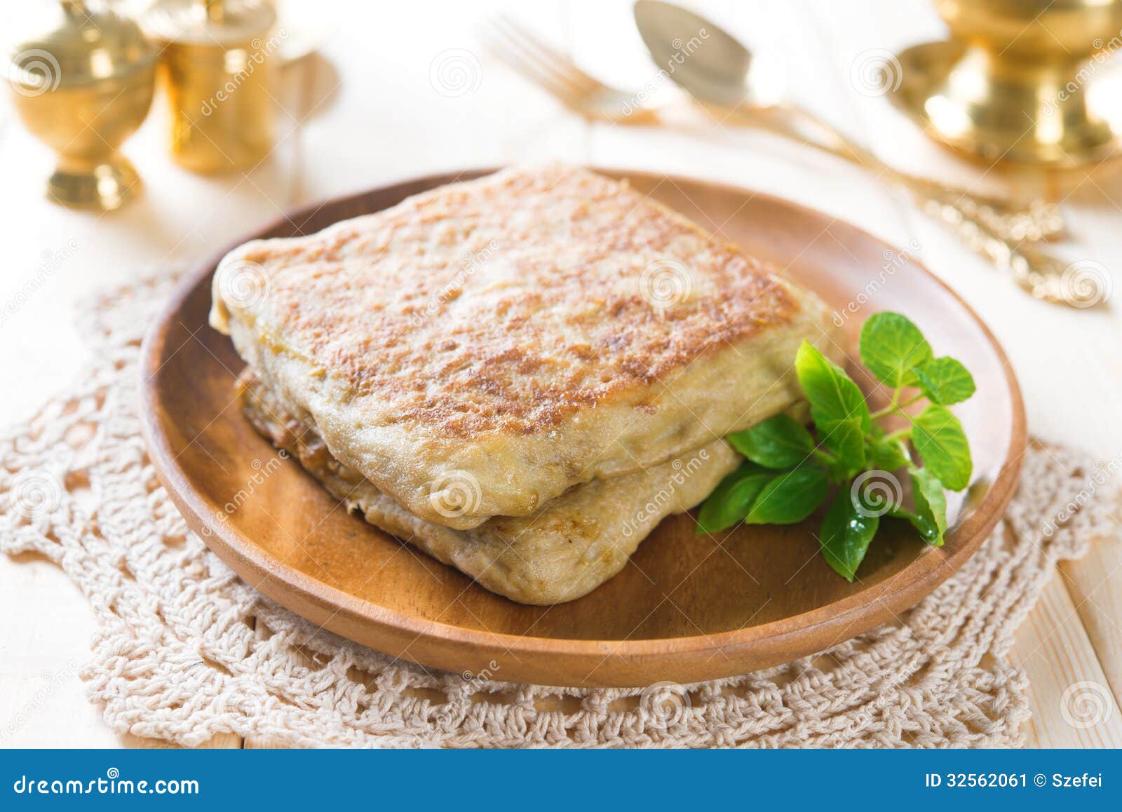 Mutabbaq Arabian Stuffed Bread Stock Image - Image of islam, arab: 32562061