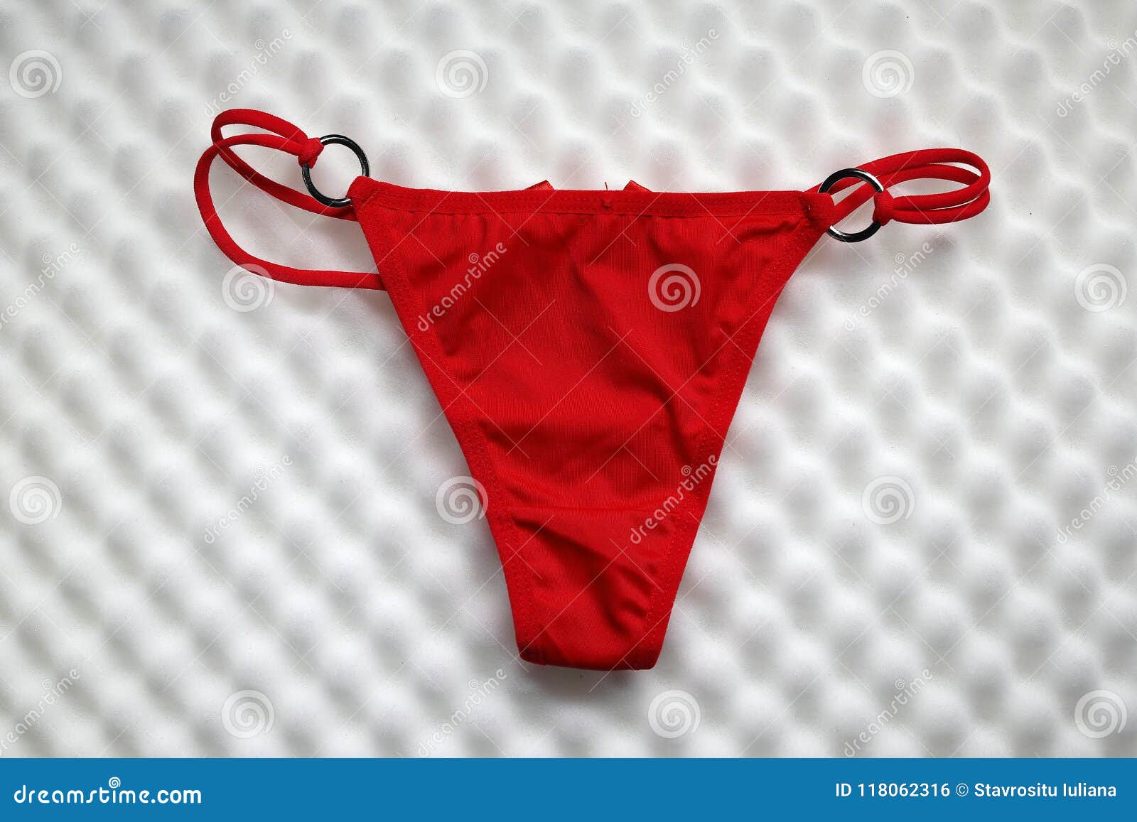 Mutandine Rosse Del Cotone Per Le Donne Fotografia Stock - Immagine di ...