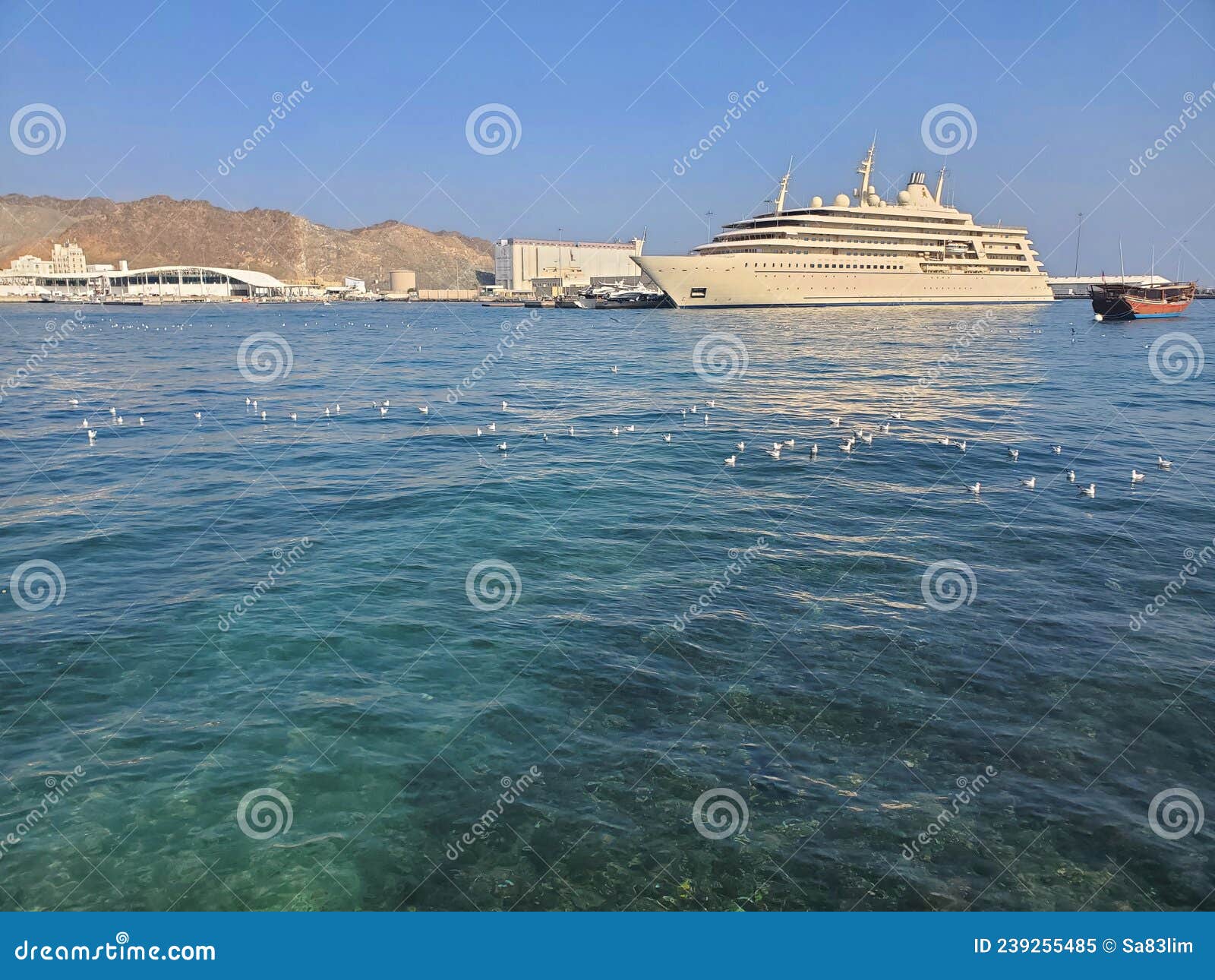 Mutrah Corniche Muscat Oman Imagen editorial - Imagen de playa, puerto ...
