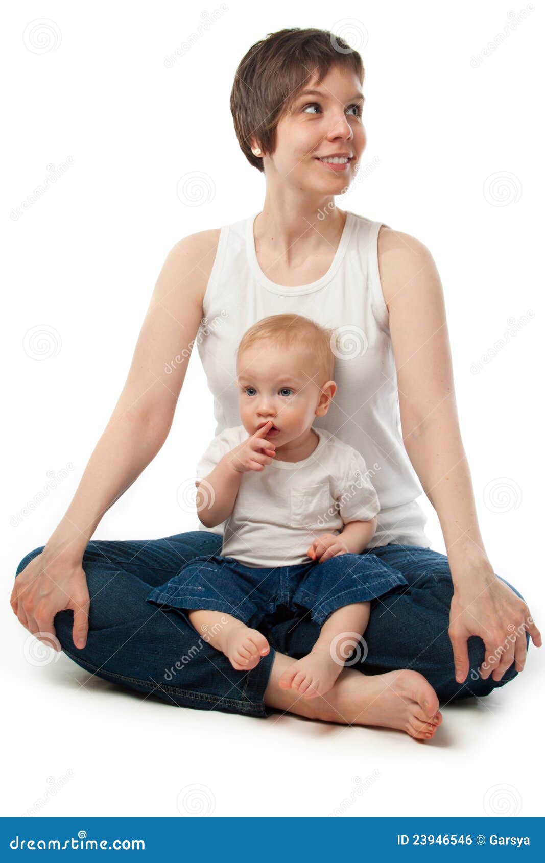 Mutter mit Kind stockfoto. Bild von entzückend, muttergesellschaft ...