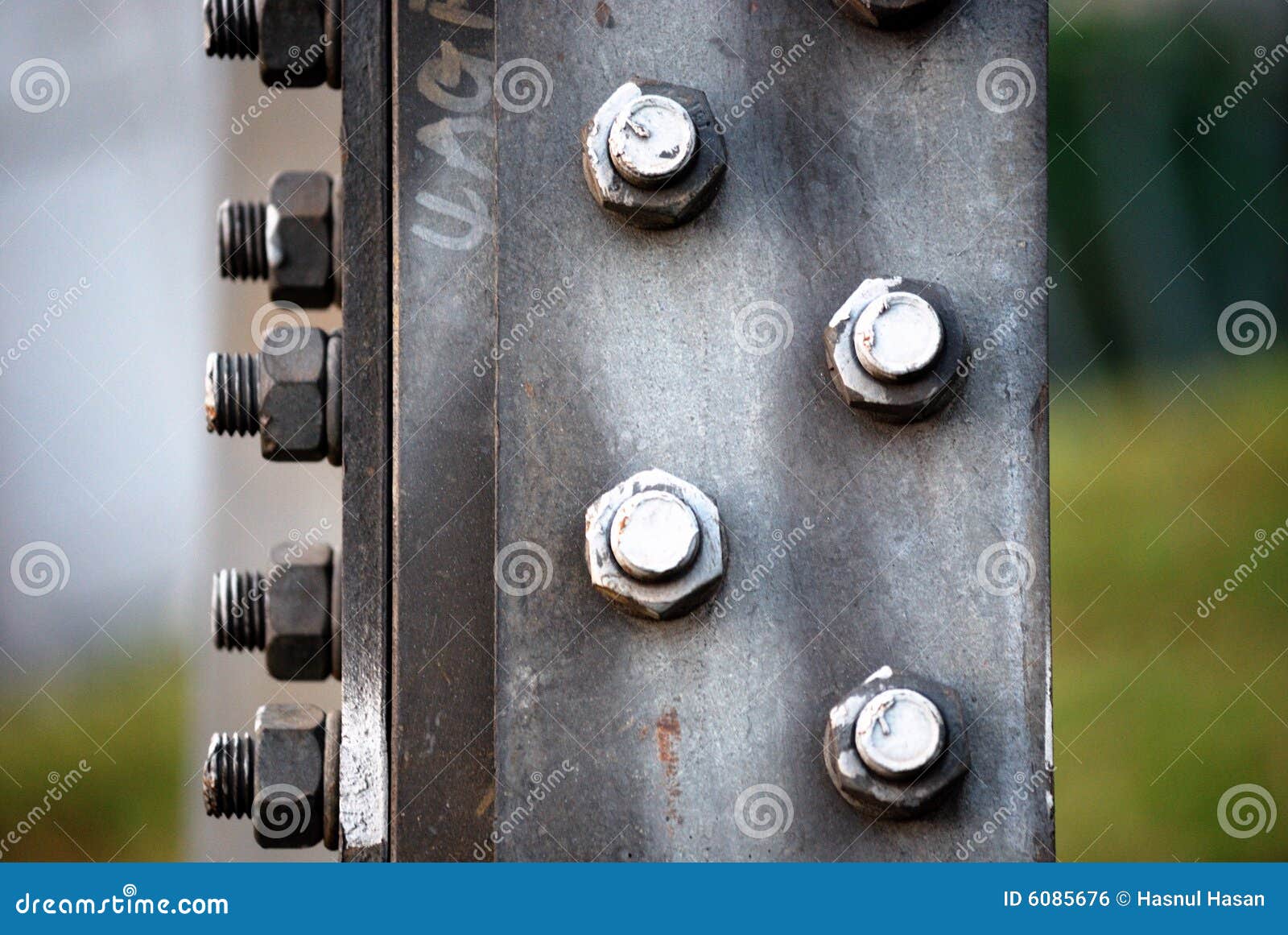 Muttern - und - Schrauben stockfoto. Bild von muttern - 6085676