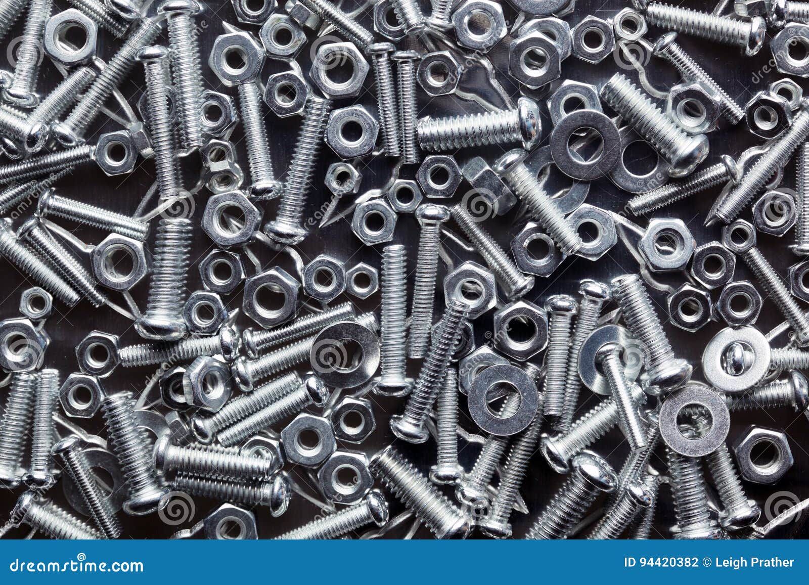 Muttern - Und - Schrauben Hintergrund Stockfoto - Bild von verlegt ...