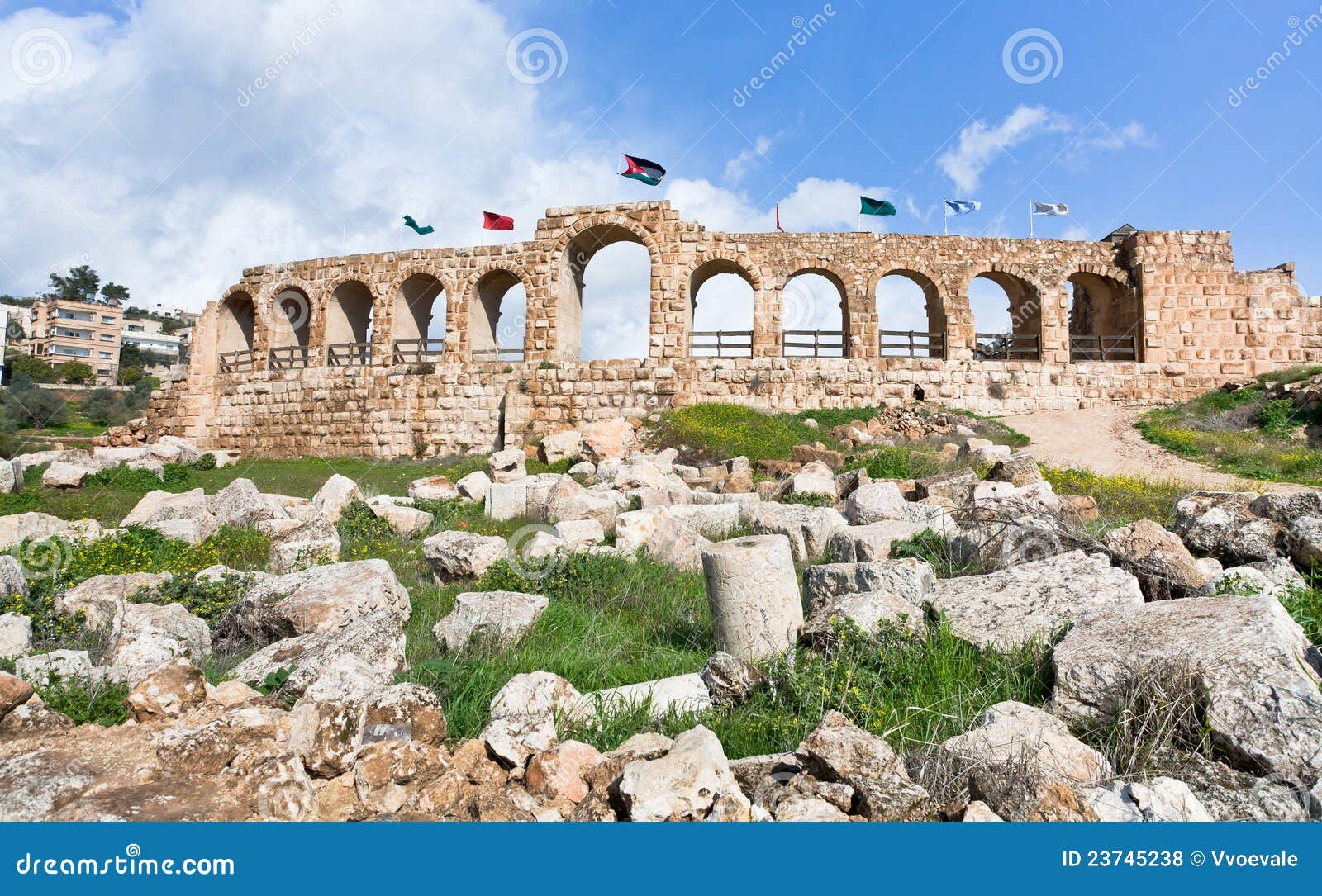 Muur Van Grieks-Romeinse Stad Van Gerasa Jerash Stock Foto - Image of ...