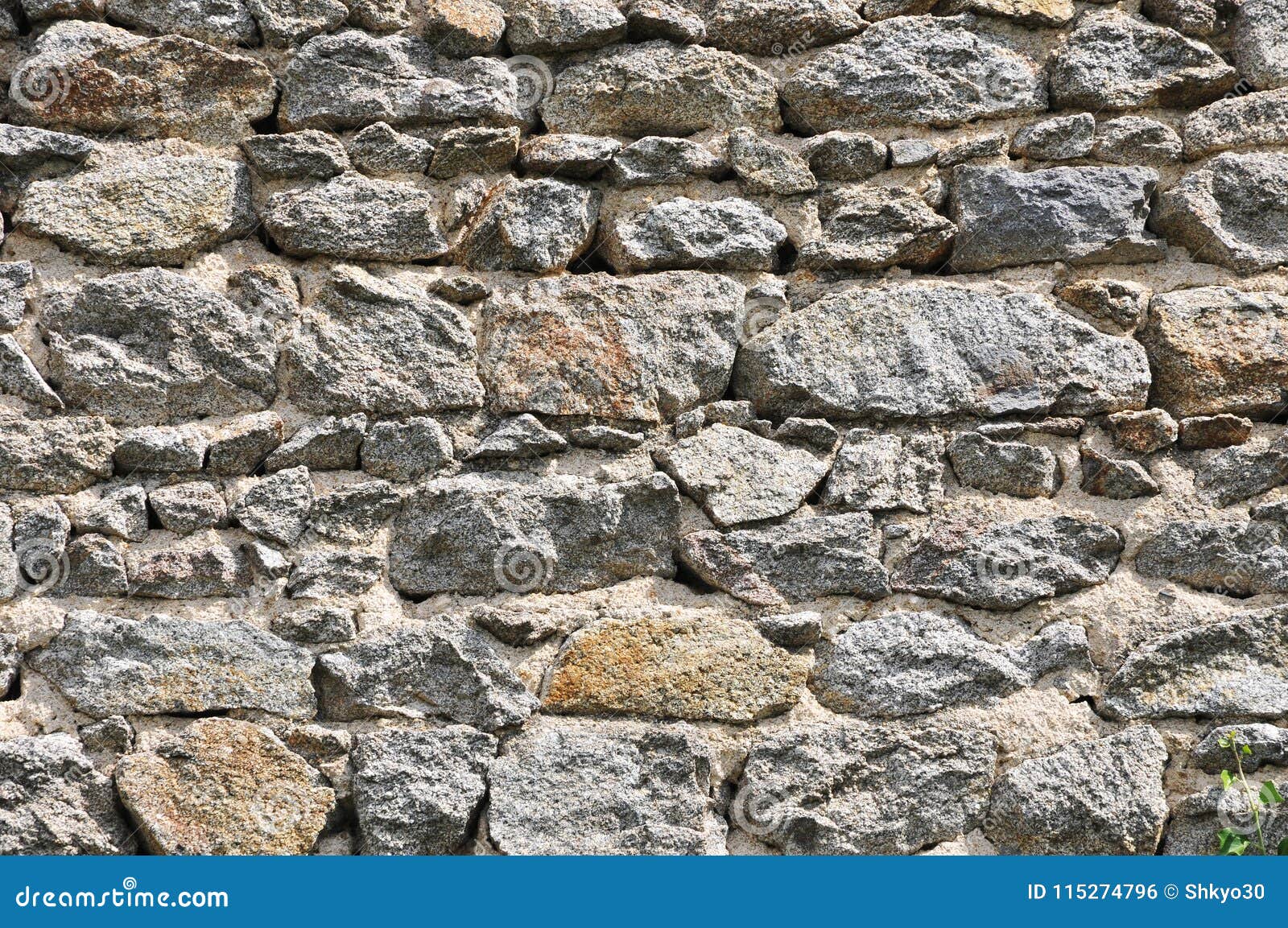 Muur Van Stenen Met Onregelmatige Grootte Stock Foto - Image of beige ...