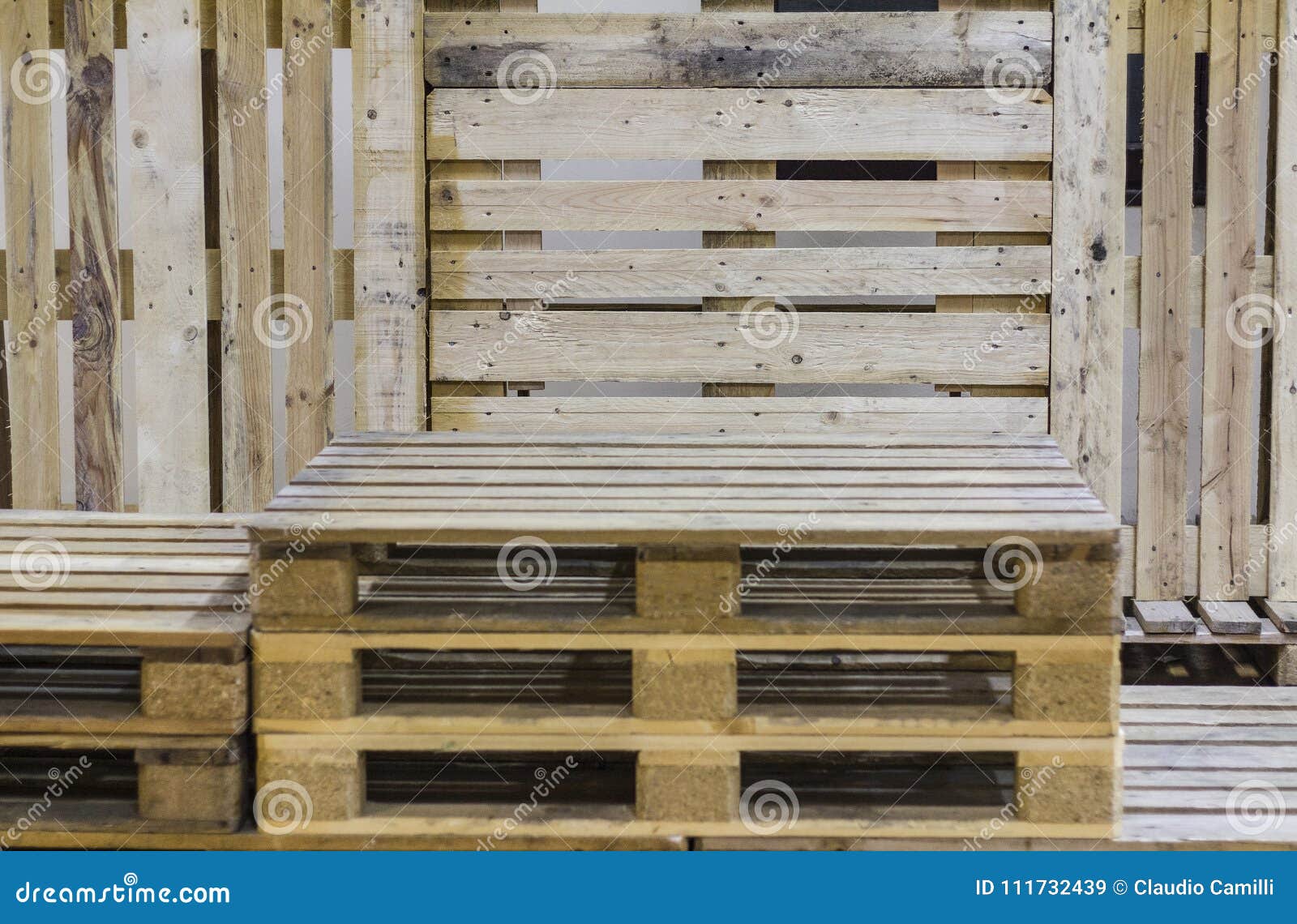 Muurpatroon Van Houten Pallets Stock Afbeelding - Image of pallet ...