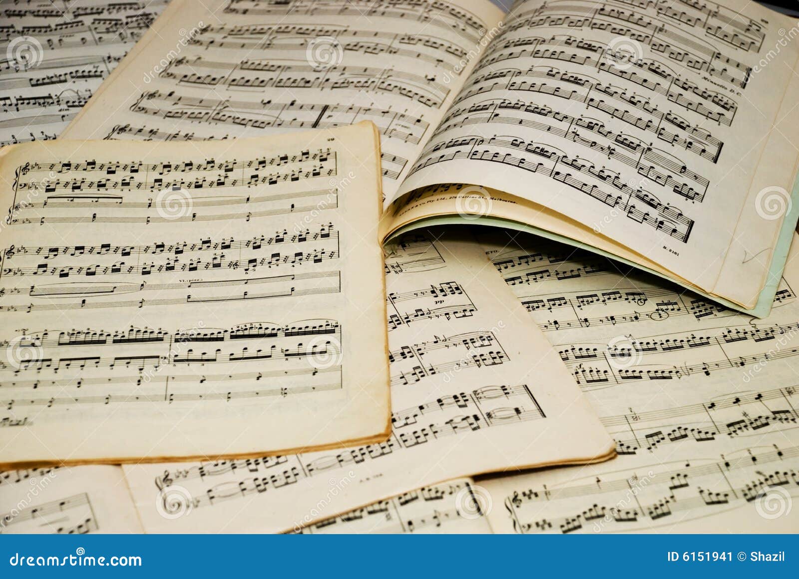 Muzieknoten stock afbeelding. Image of musicus, pagina - 6151941