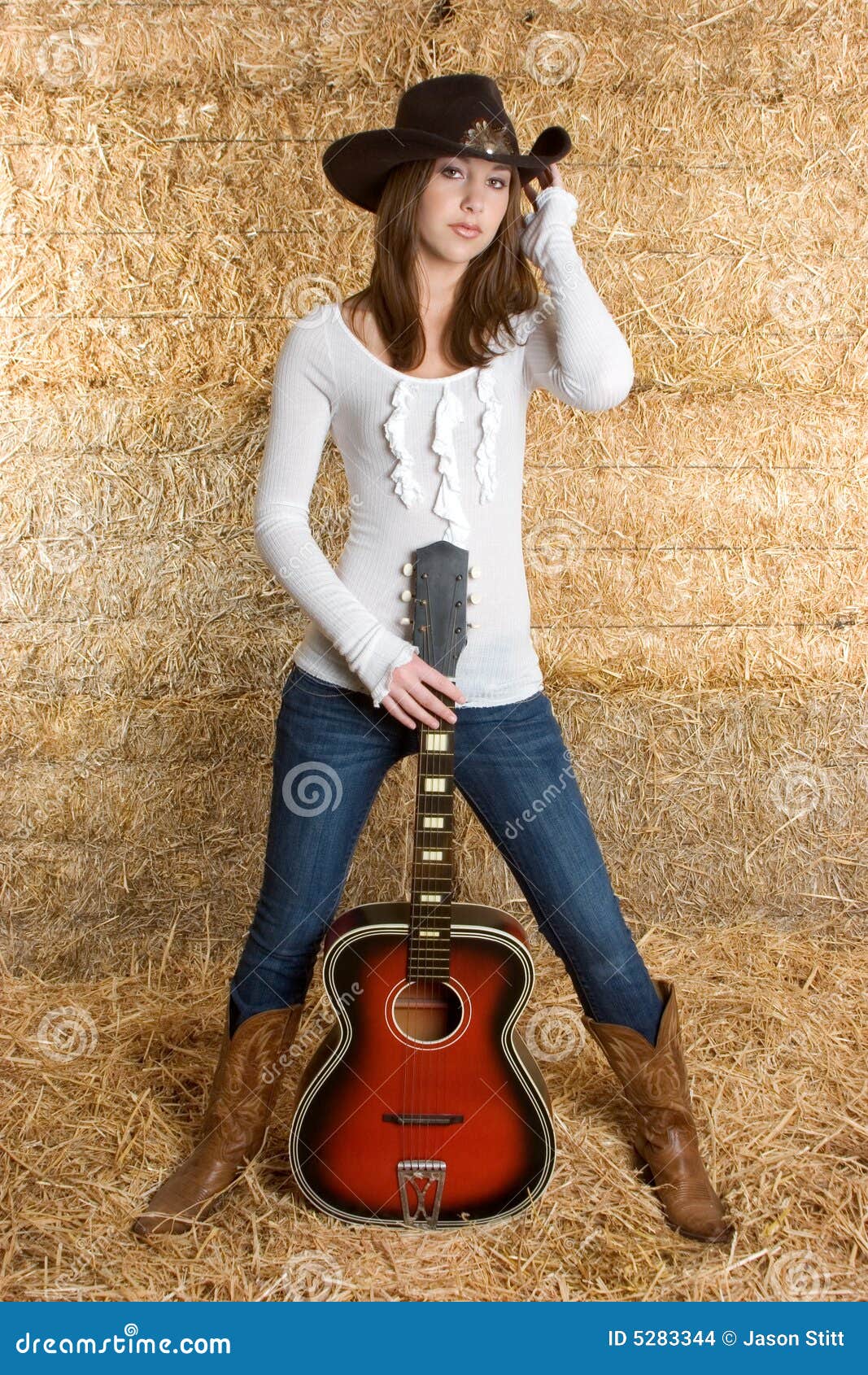 Muzyka country kobieta zdjęcie stock. Obraz złożonej z kowboj - 5283344