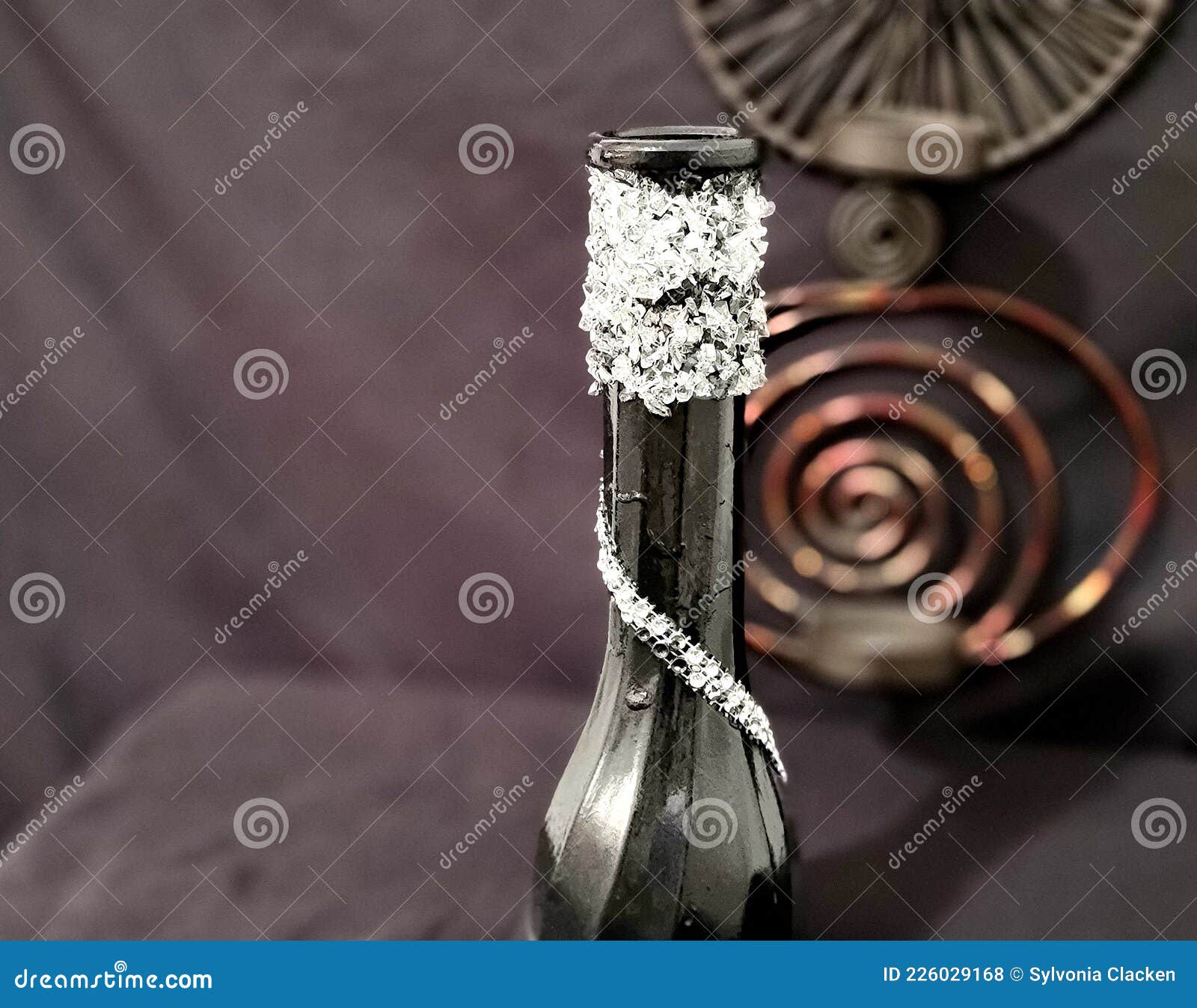 My Shiny Black Diamond Turtle Neck Vase Stock Photo - Image of diamond ...