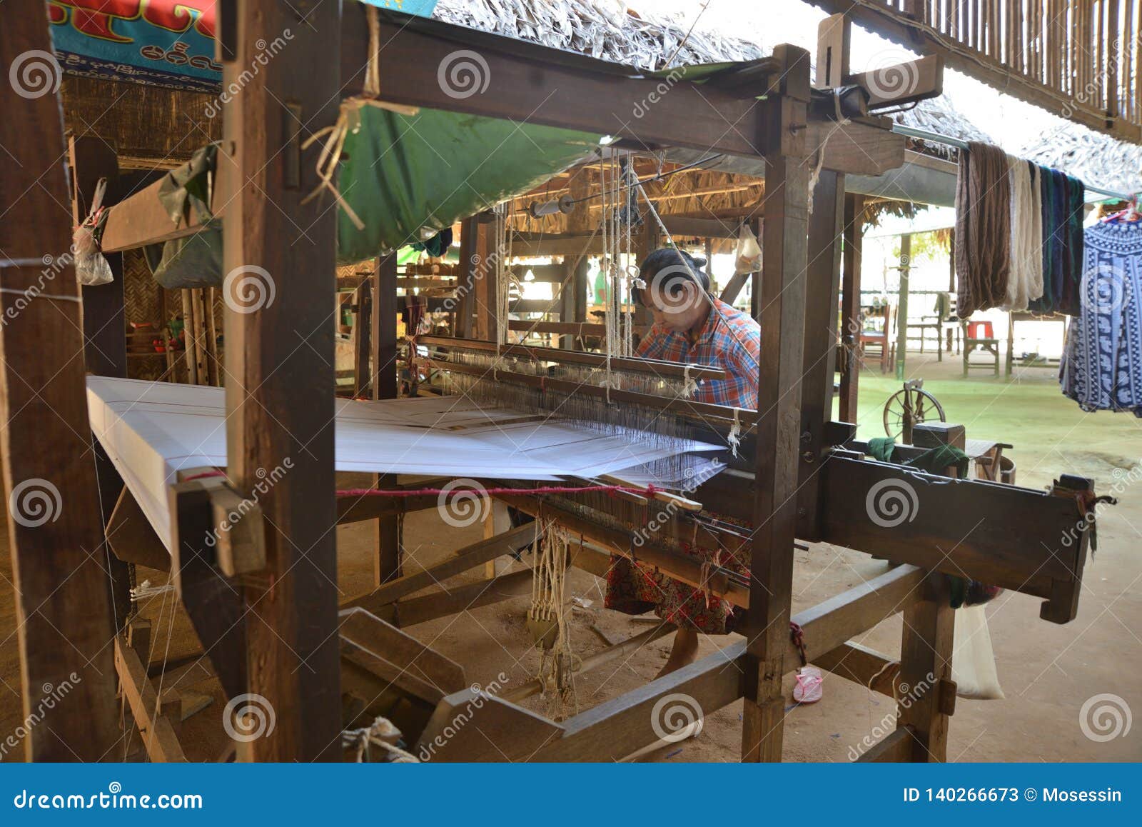 Myanmar Bagan Weaving Machine Worker Editorial Stock Photo - Image of ...