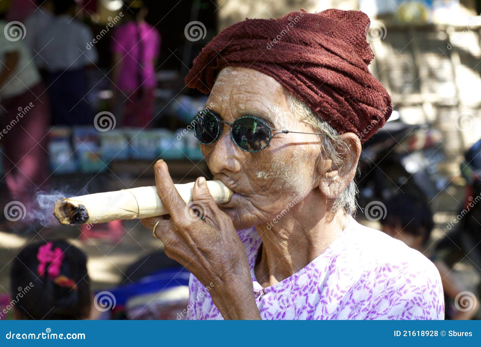 Myanmar Burma Woman Cheroot Cigar Editorial Stock Photo - Image of ...