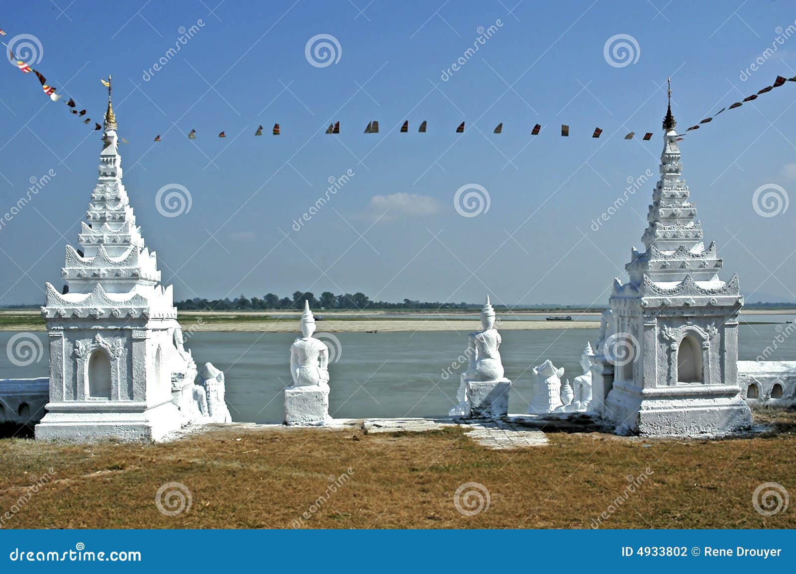 Myanmar, Mingun: White Pagoda Stock Photo - Image of east, sacred: 4933802