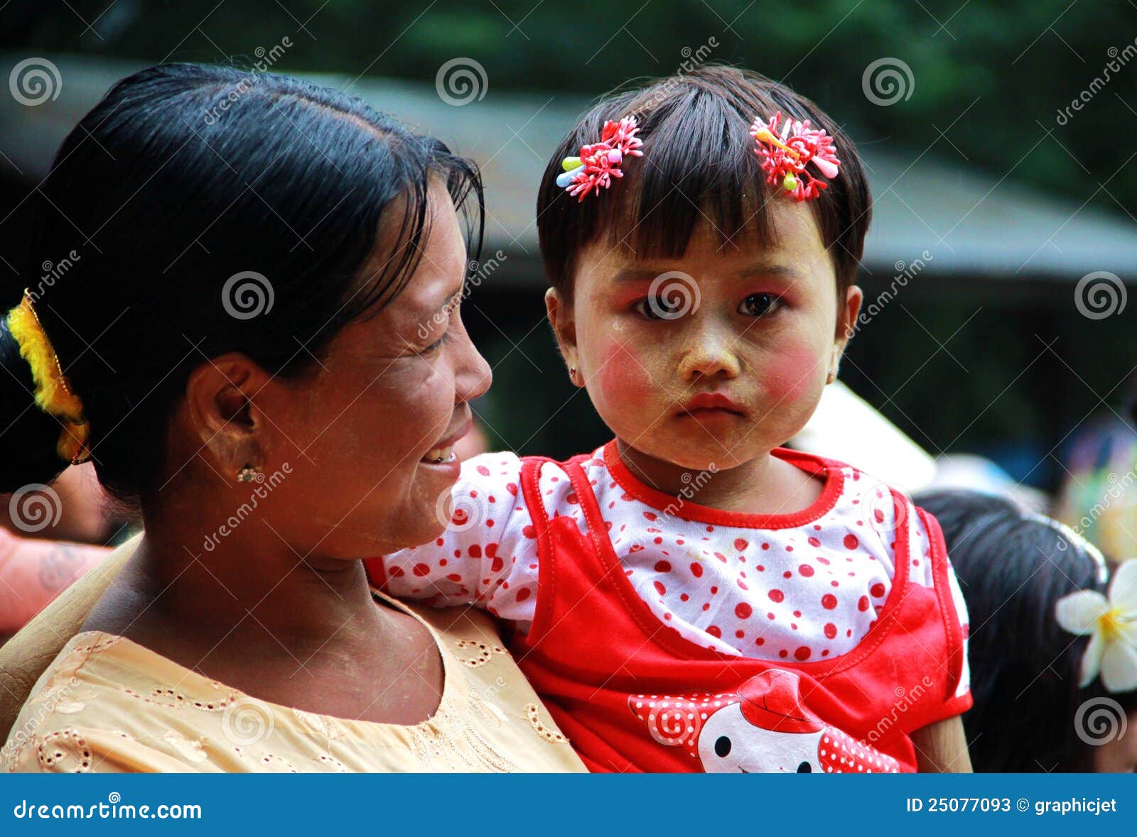 Myanmar Mother and Daughter Portrait Editorial Stock Photo - Image of ...
