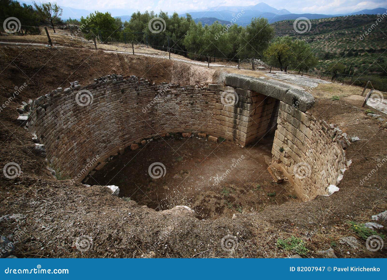 Mycenae, Greece. Bronze Age Tomb Stock Image - Image of ruin, summer ...