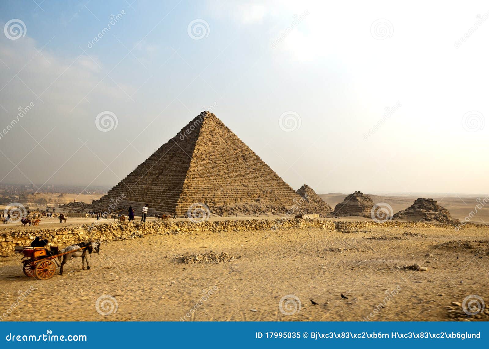 Mykerinos pyramid stock image. Image of cairo, historical - 17995035