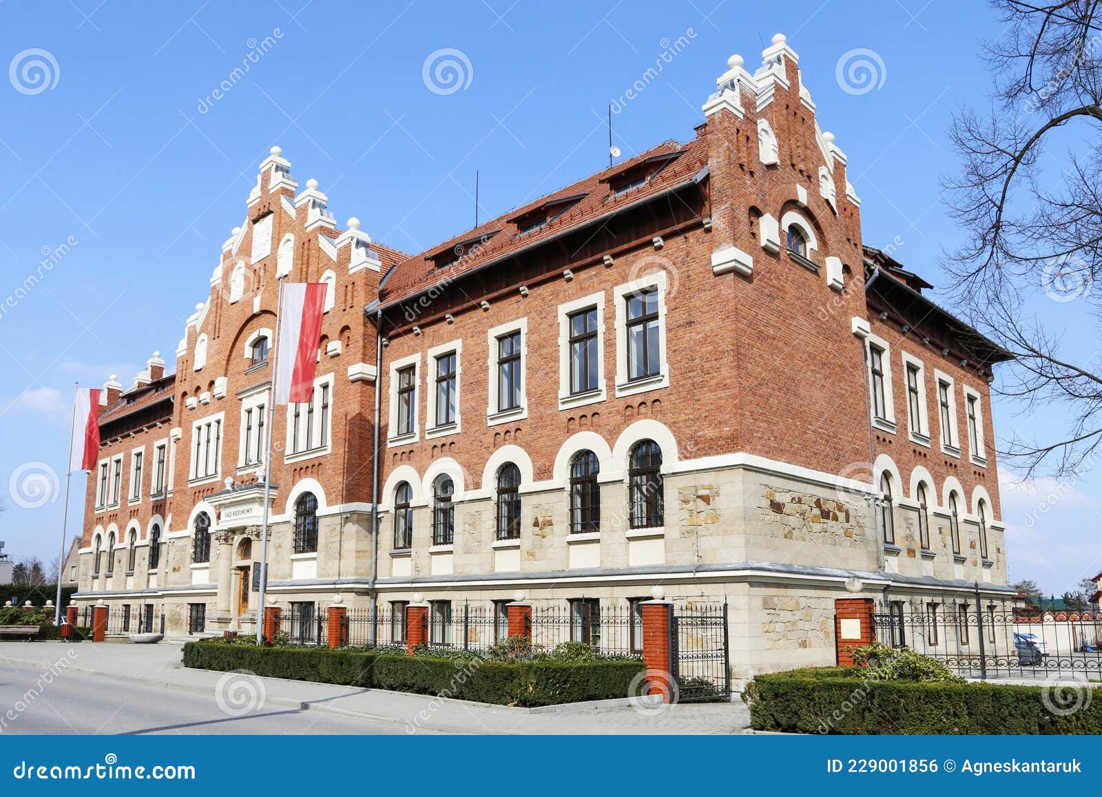 MYSLENICE, POLAND - APRIL 09, 2017: Courthouse in Myslenice Editorial ...