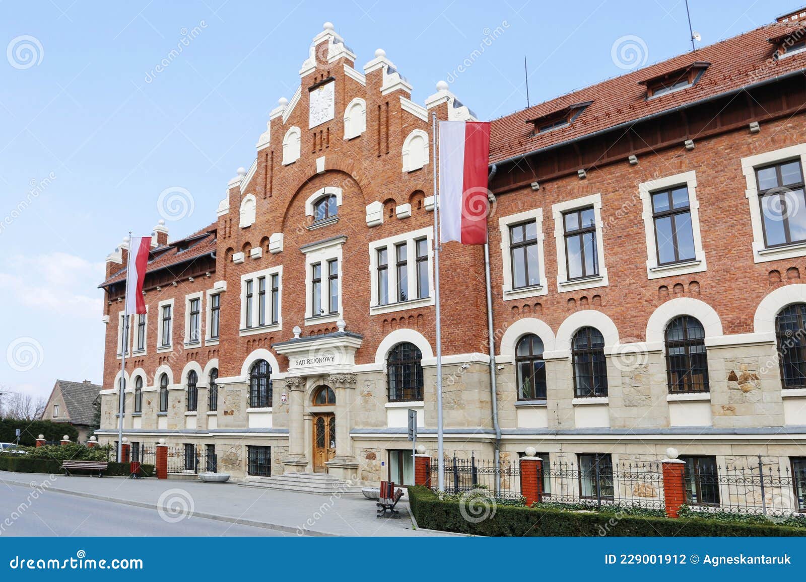 MYSLENICE, POLAND - APRIL 09, 2017: Courthouse in Myslenice Editorial ...