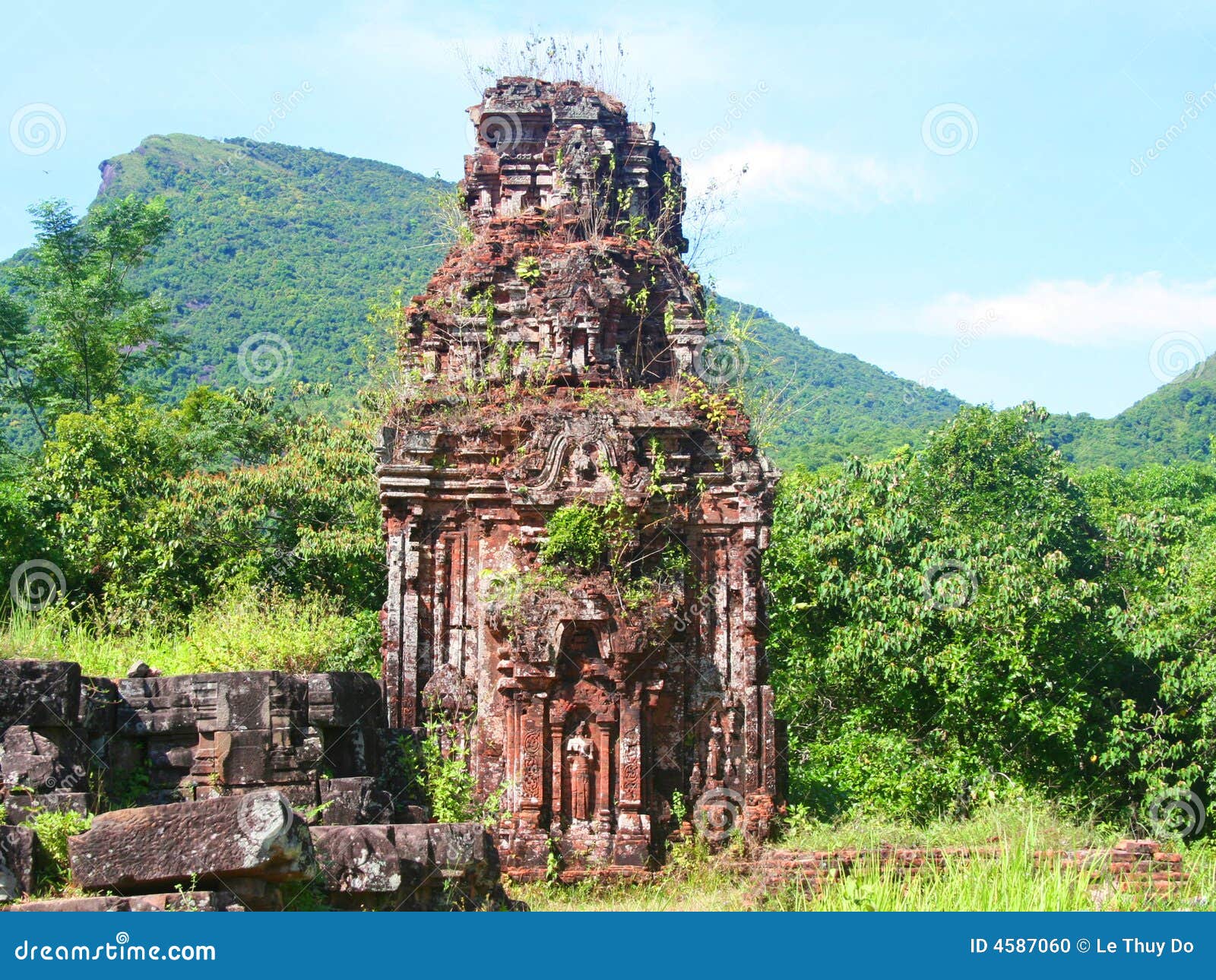 Myson Champa Monument stock photo. Image of statue, antique - 4587060