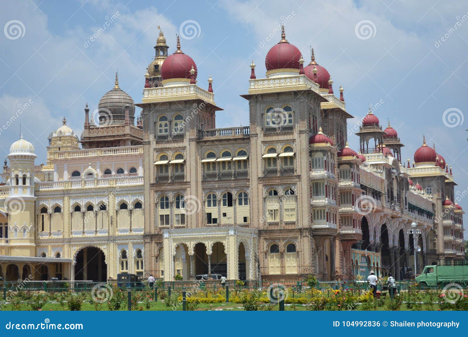 Mysore Palace, Mysore, Karnataka Stock Photo - Image of dasara, symbol ...