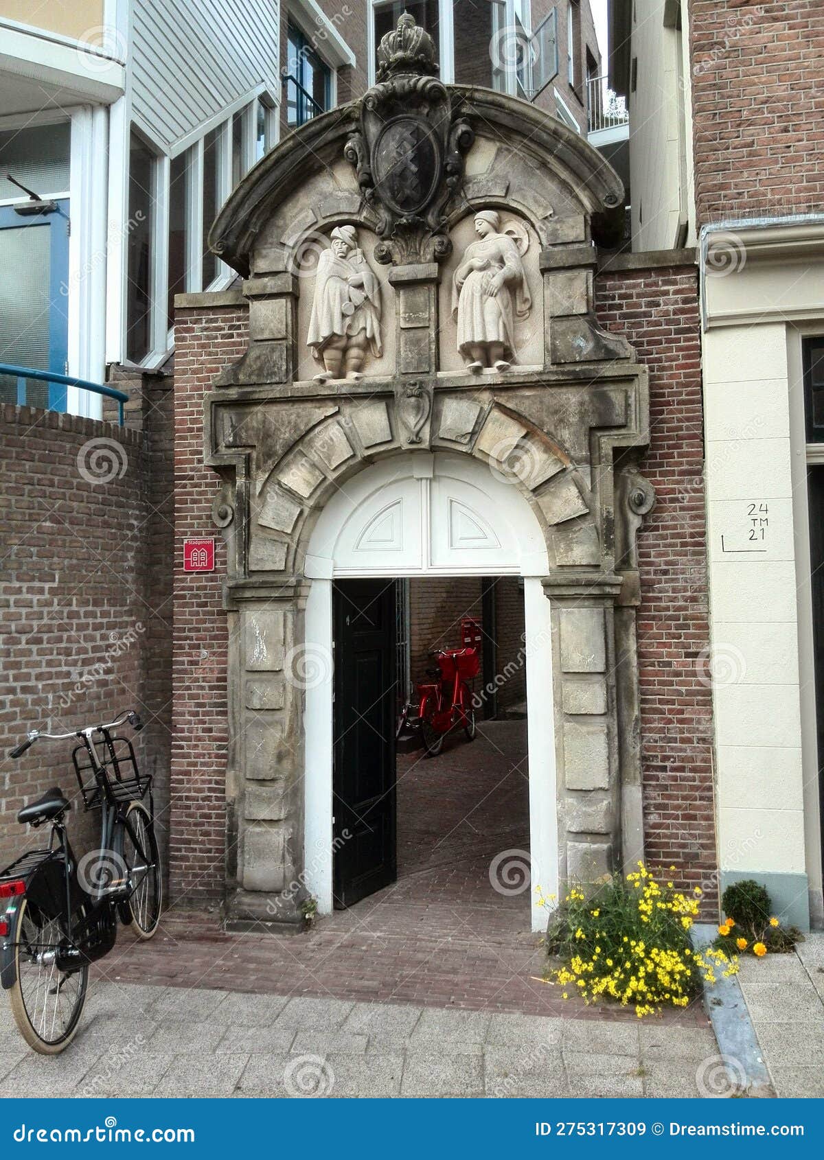Mysterious Gate in Amsterdam Stock Image - Image of portal, mysterious ...