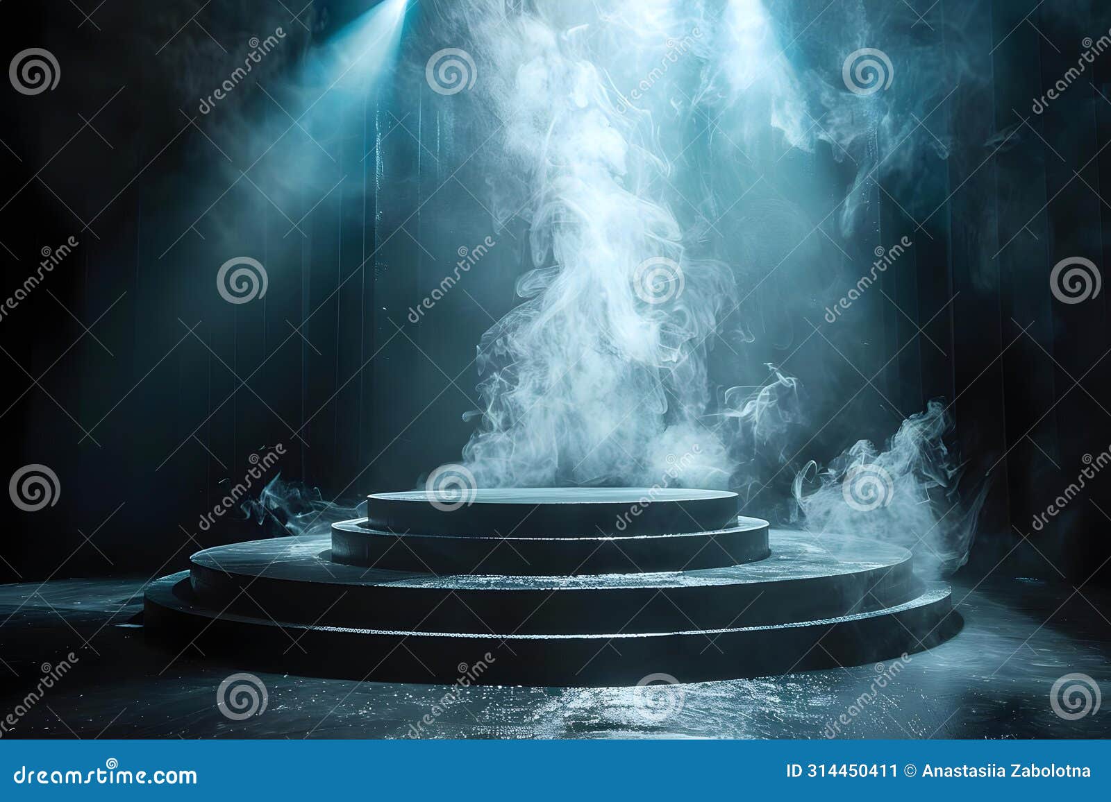 Concept Mysterious, Spotlight, Dark Stage, Mist Mysterious Spotlight on ...