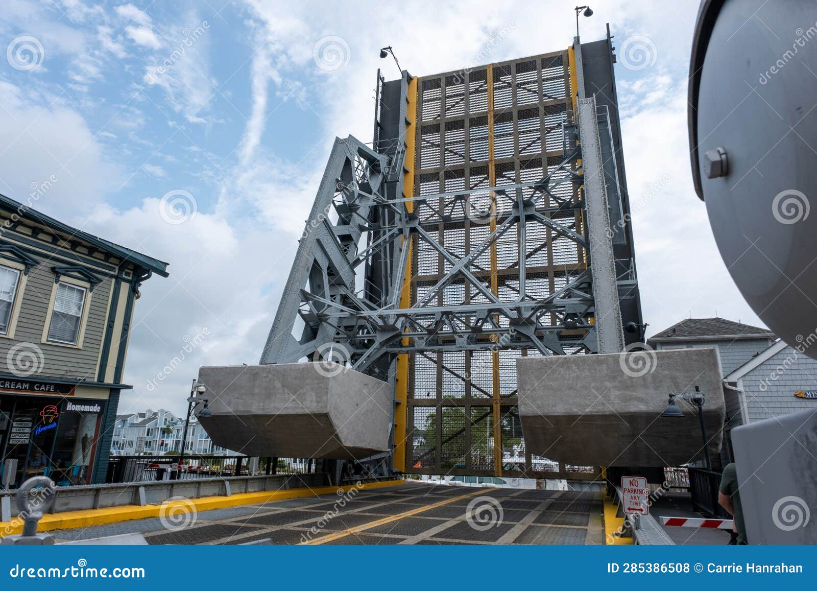 Mystic River Bascule Bridge in Mystic, Connecticut Editorial Stock ...