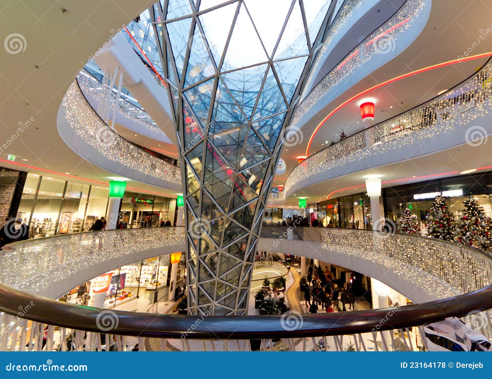 MyZeil Einkaufszentrum redaktionelles stockfoto. Bild von system - 23164178