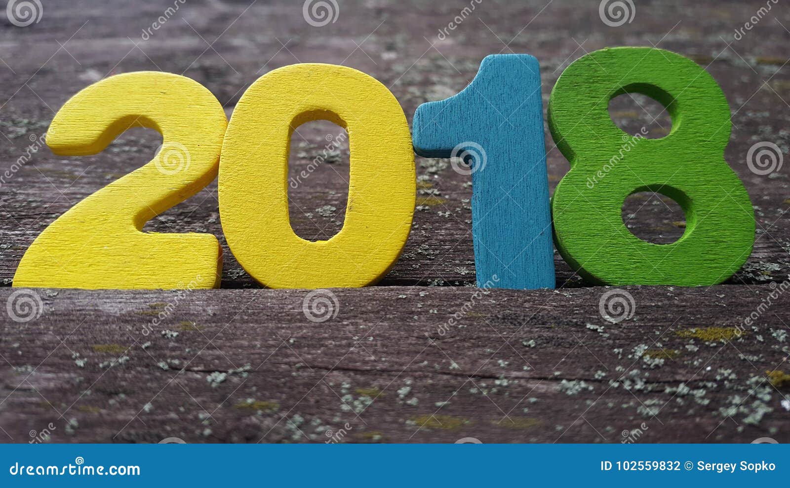 Números De Madera Que Forman El Número 2018 Foto de archivo - Imagen de ...