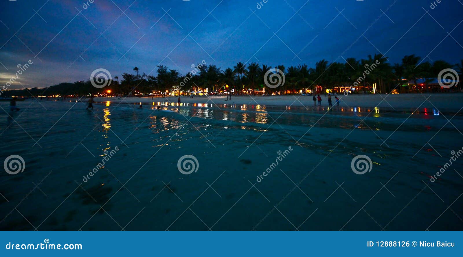 Nacht in der Boracay-Insel stockfoto. Bild von hintergrund - 12888126