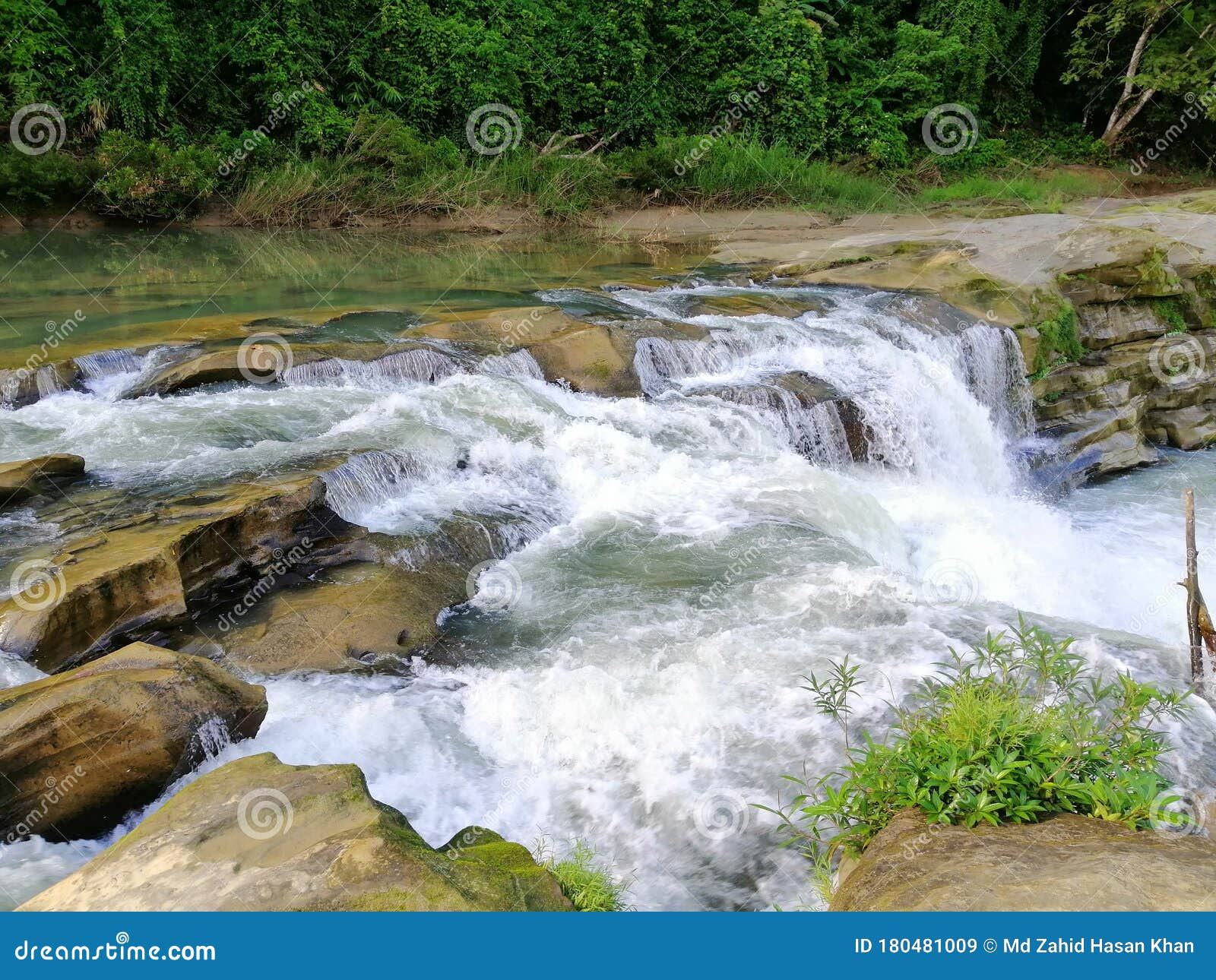Nafakhum waterfall stock image. Image of landscape, waterfall - 180481009
