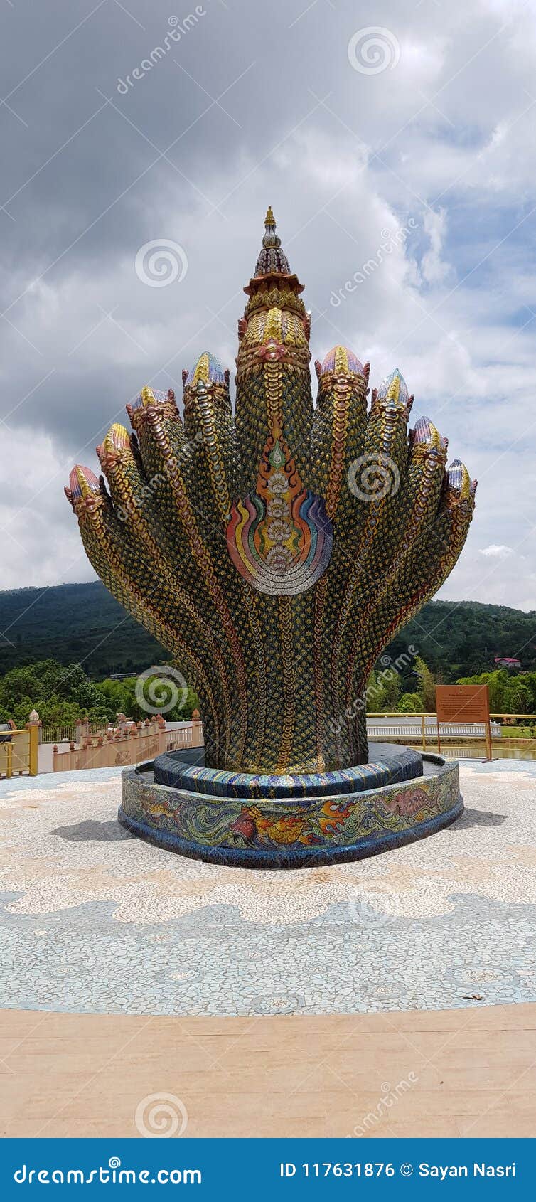 Naga editorial photo. Image of naga, temple, building - 117631876