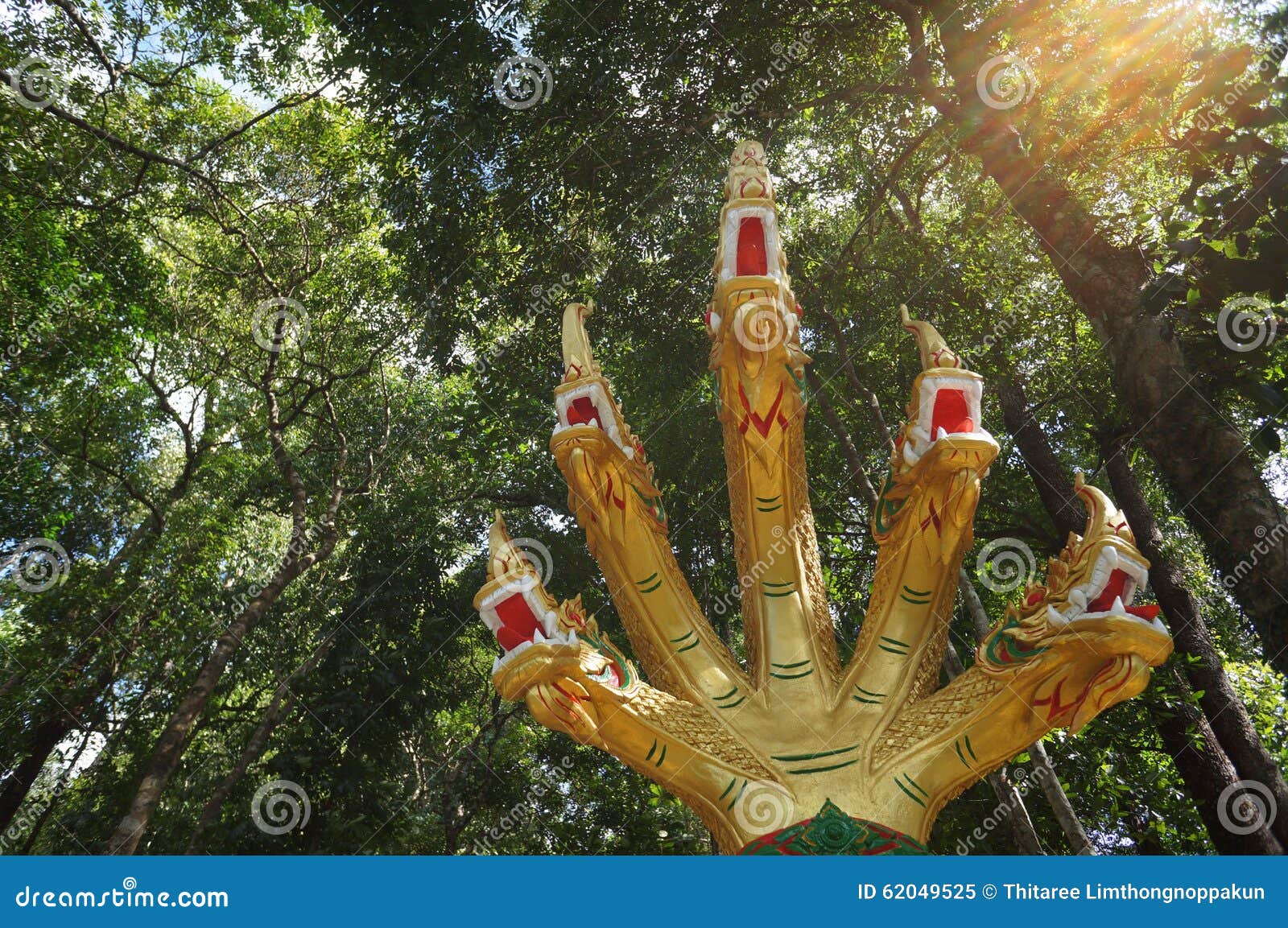 Naga 5 cabezas imagen de archivo. Imagen de budista, cielo - 62049525