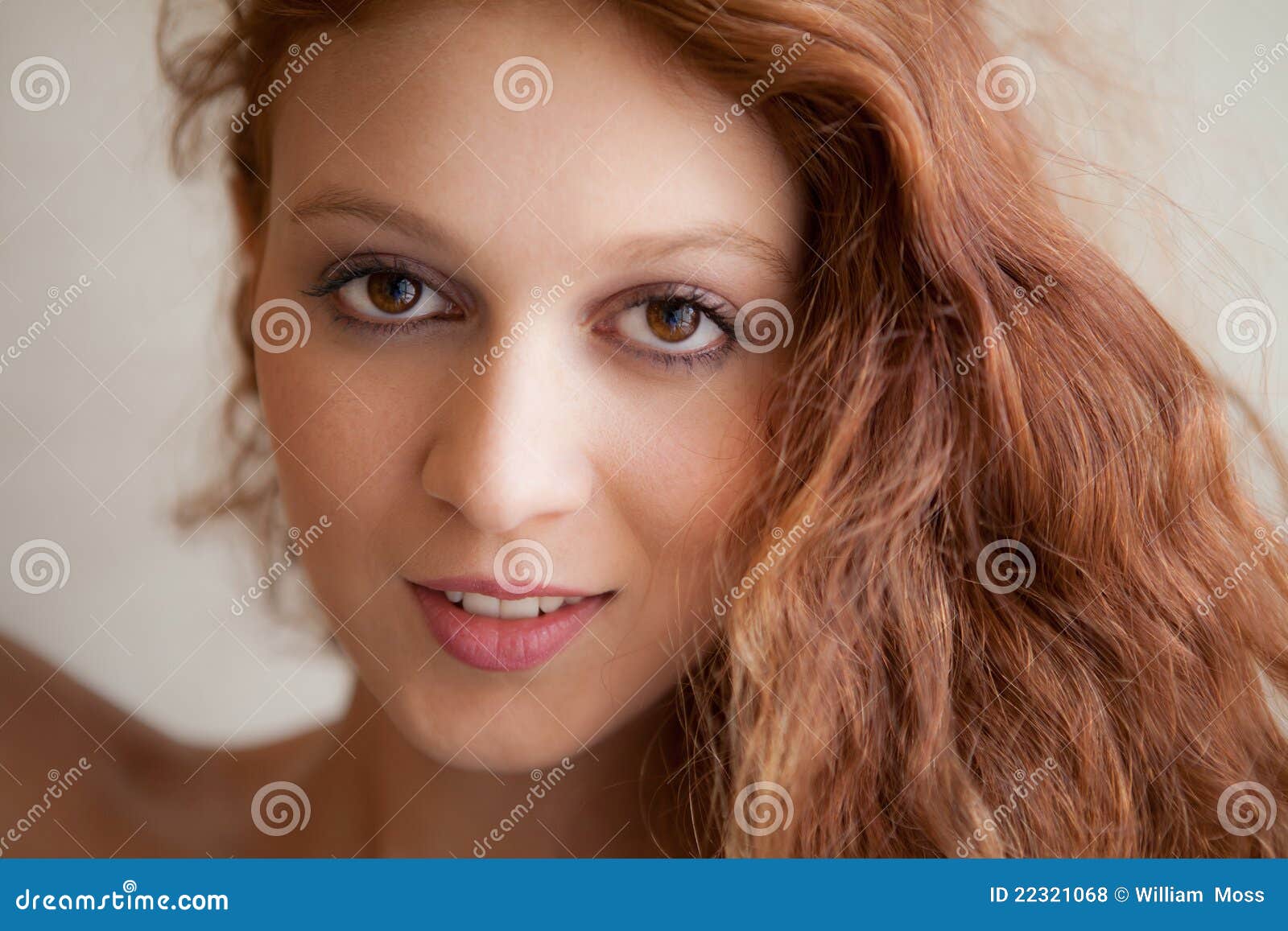 Nahaufnahme Der Herrlichen Jungen Russischen Frau Stockfoto Bild Von