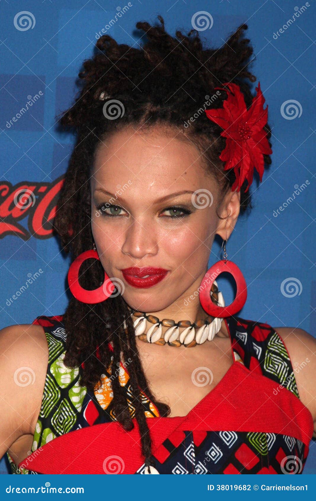 Naima Adedapo editorial photography. Image of arrives - 38019682